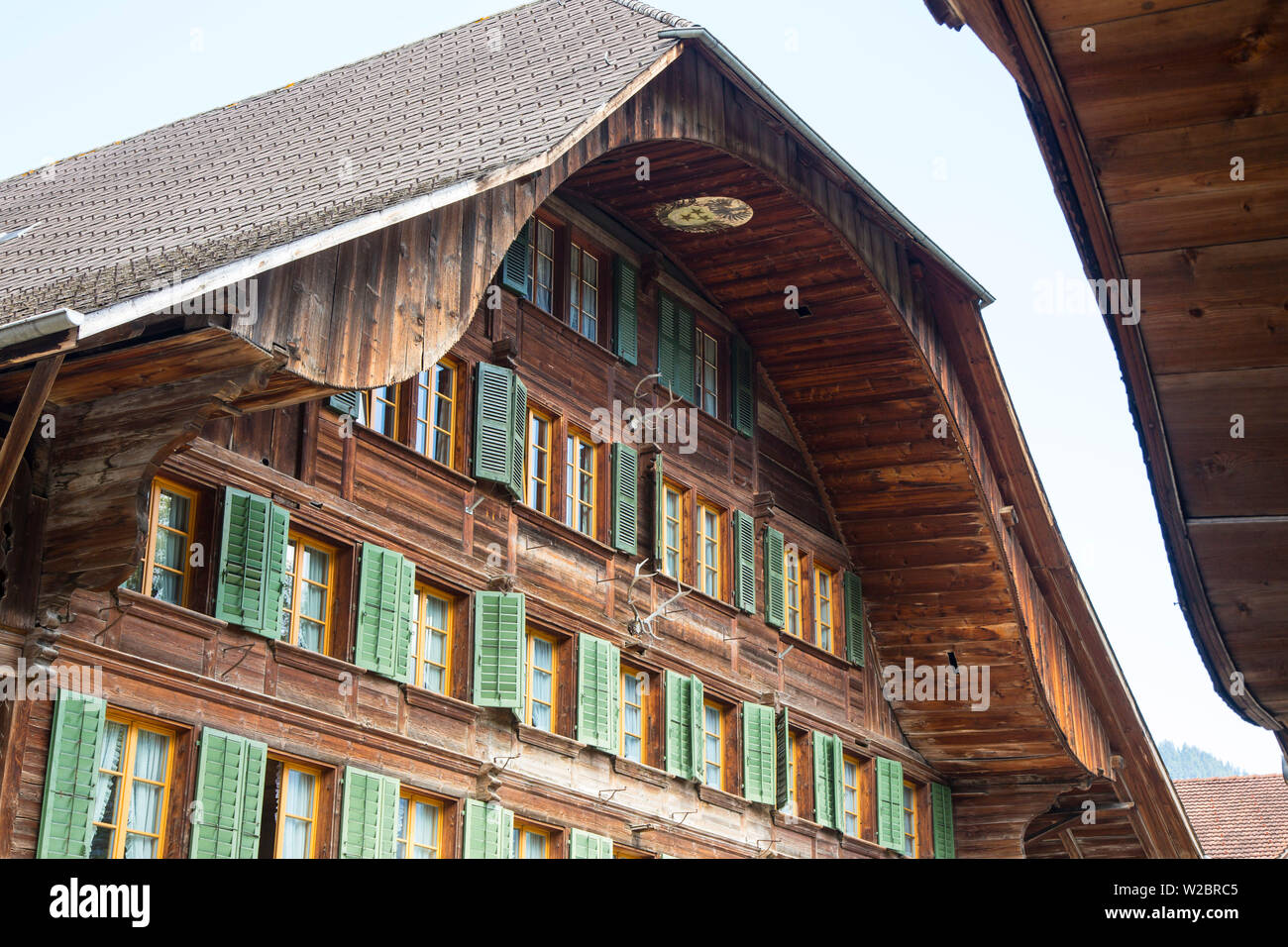 Traditional chalet, Simmental Valley, Berner Oberland, Switzerland Stock Photo - Alamy