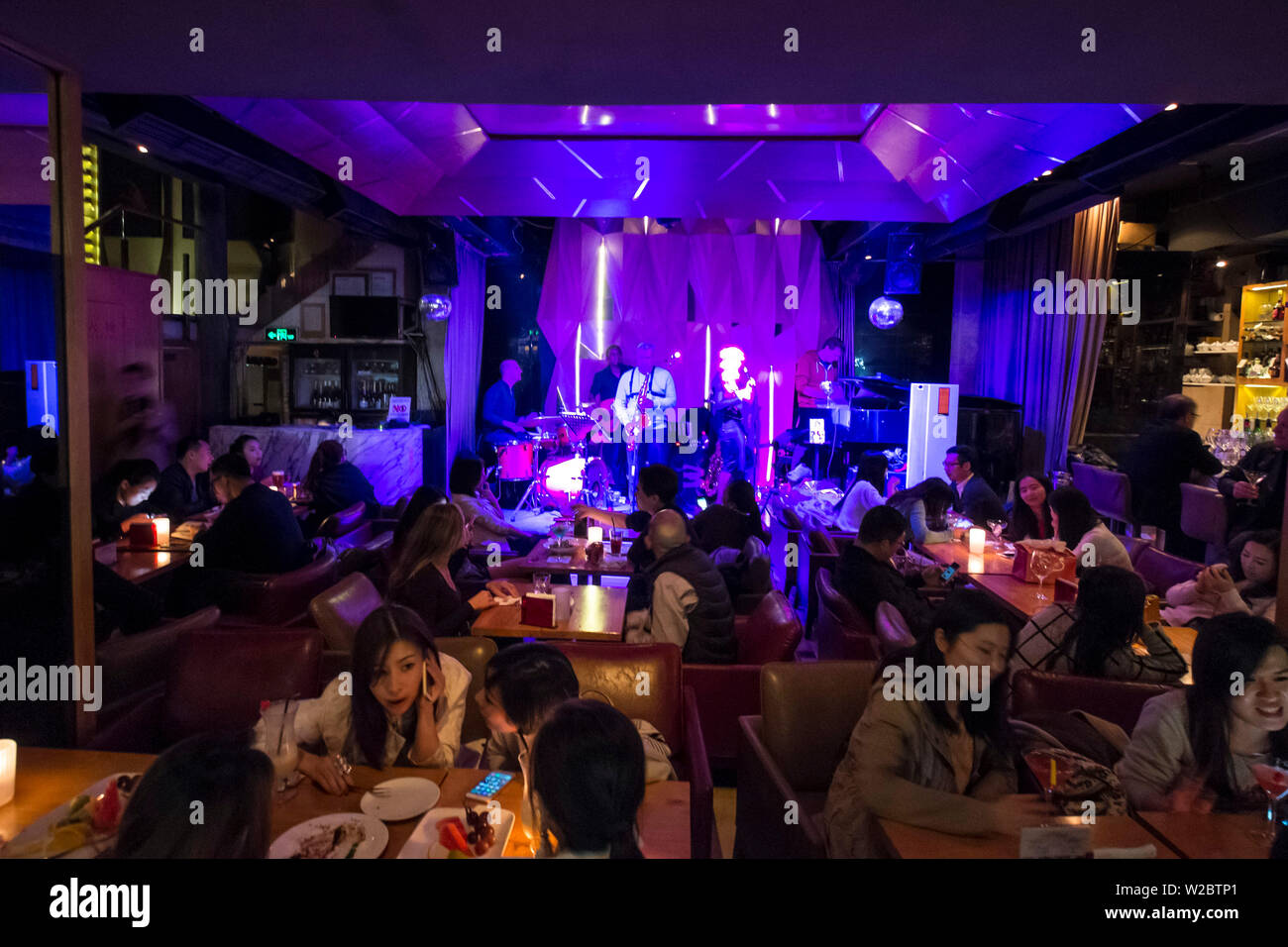 Jazz bar in Xintiandi, Shanghai, China Stock Photo - Alamy