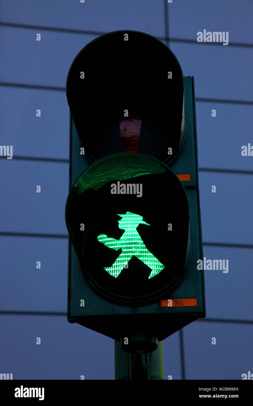 Ampelmannchen hi-res stock photography and images - Alamy