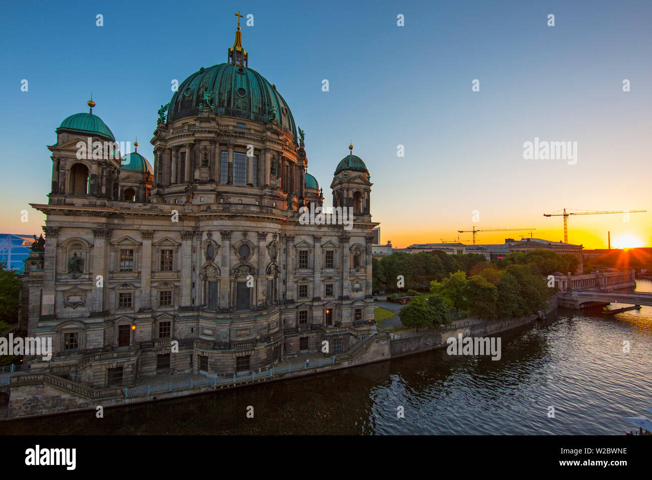 Berliner Dom (Cathedral) & Spree River, Mitte, Berlin, Germany Stock ...
