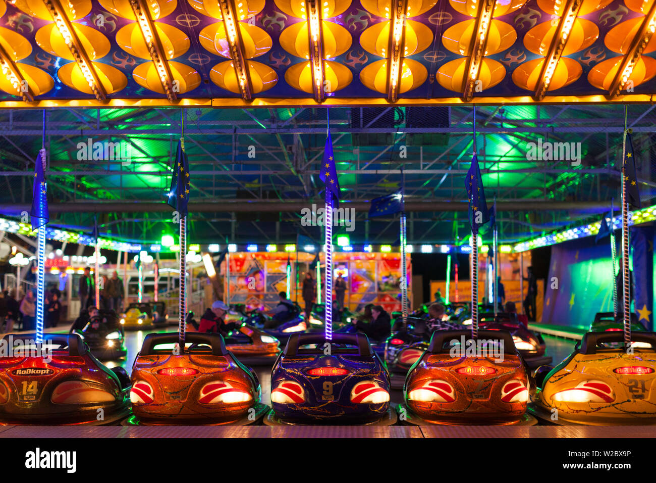 Carnival ride cars hi-res stock photography and images - Alamy