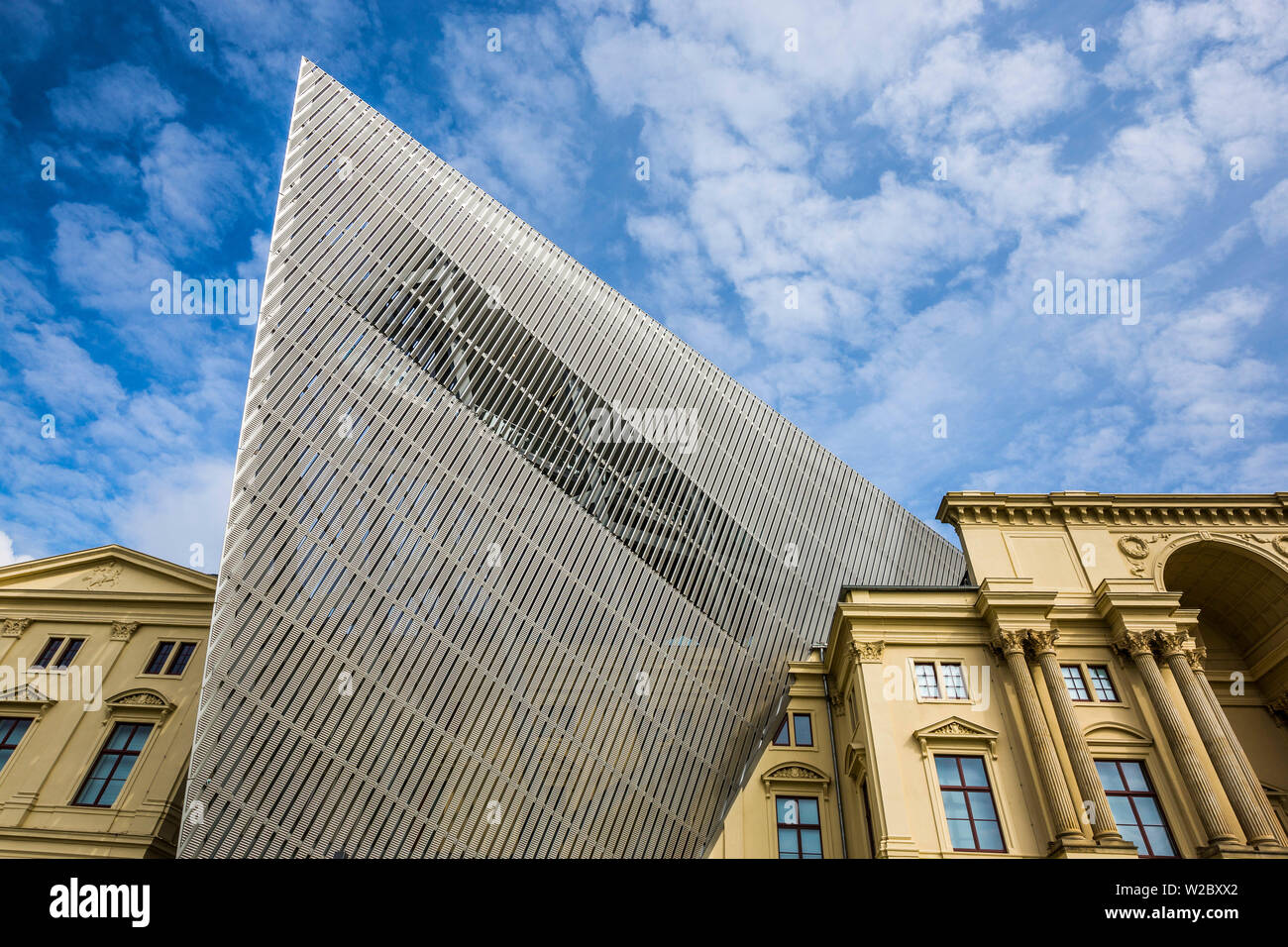 Extension by Daniel Libeskind, Militarhistorische Museum, Dresden ...