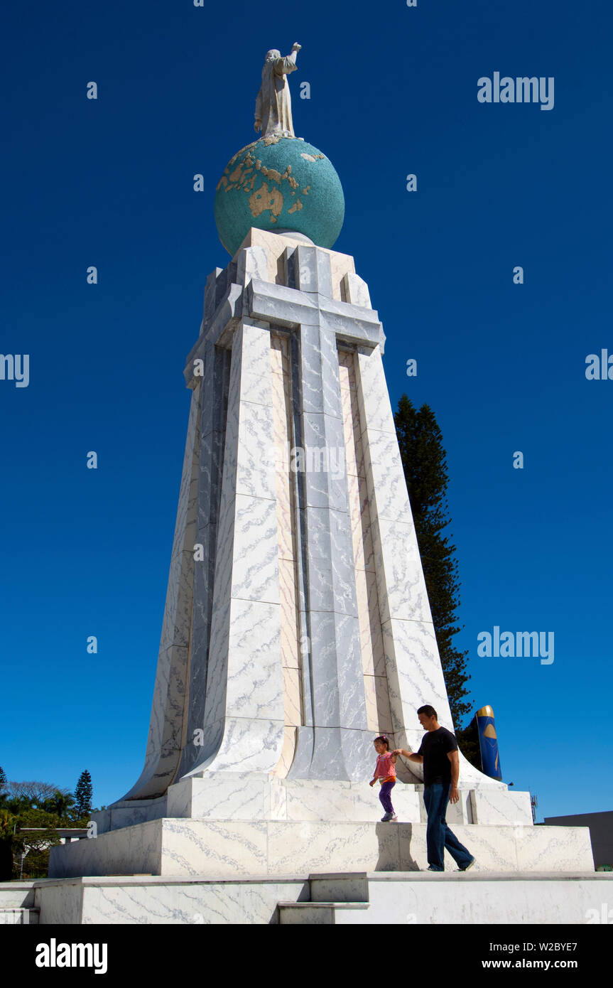 El Salvador Del Mundo Monument