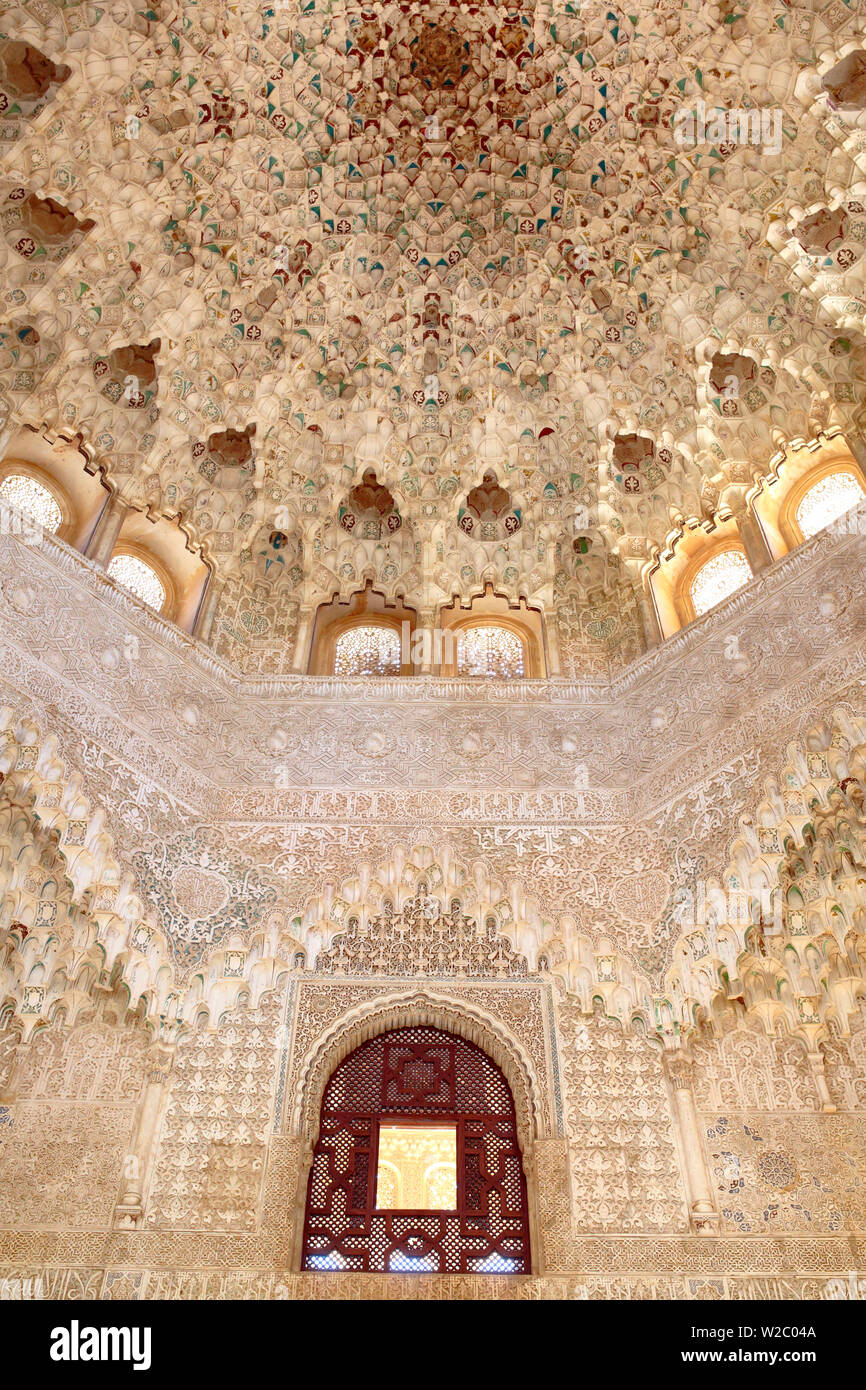 Granada muslim architecture hi-res stock photography and images - Alamy