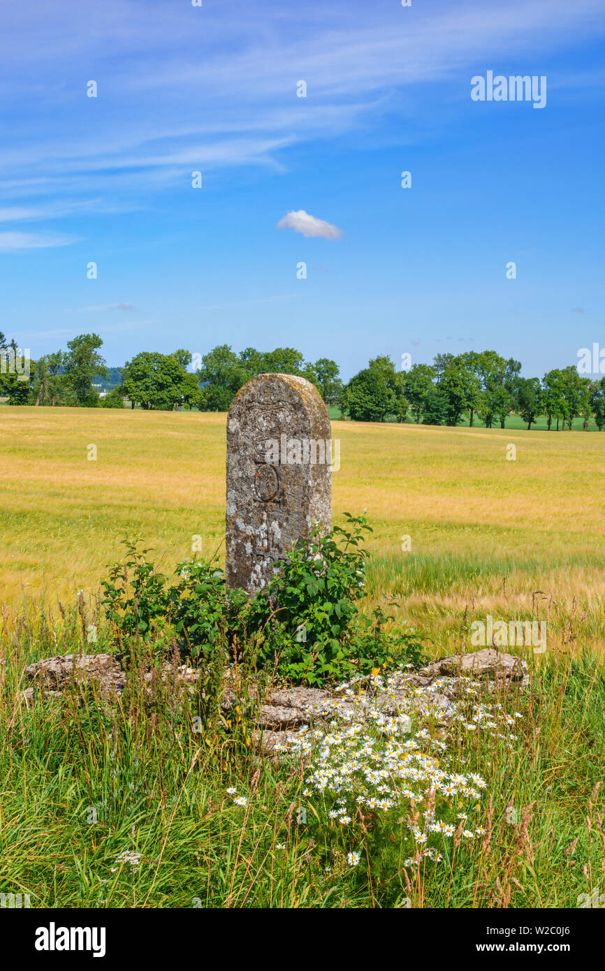 Milemarker hi-res stock photography and images - Alamy