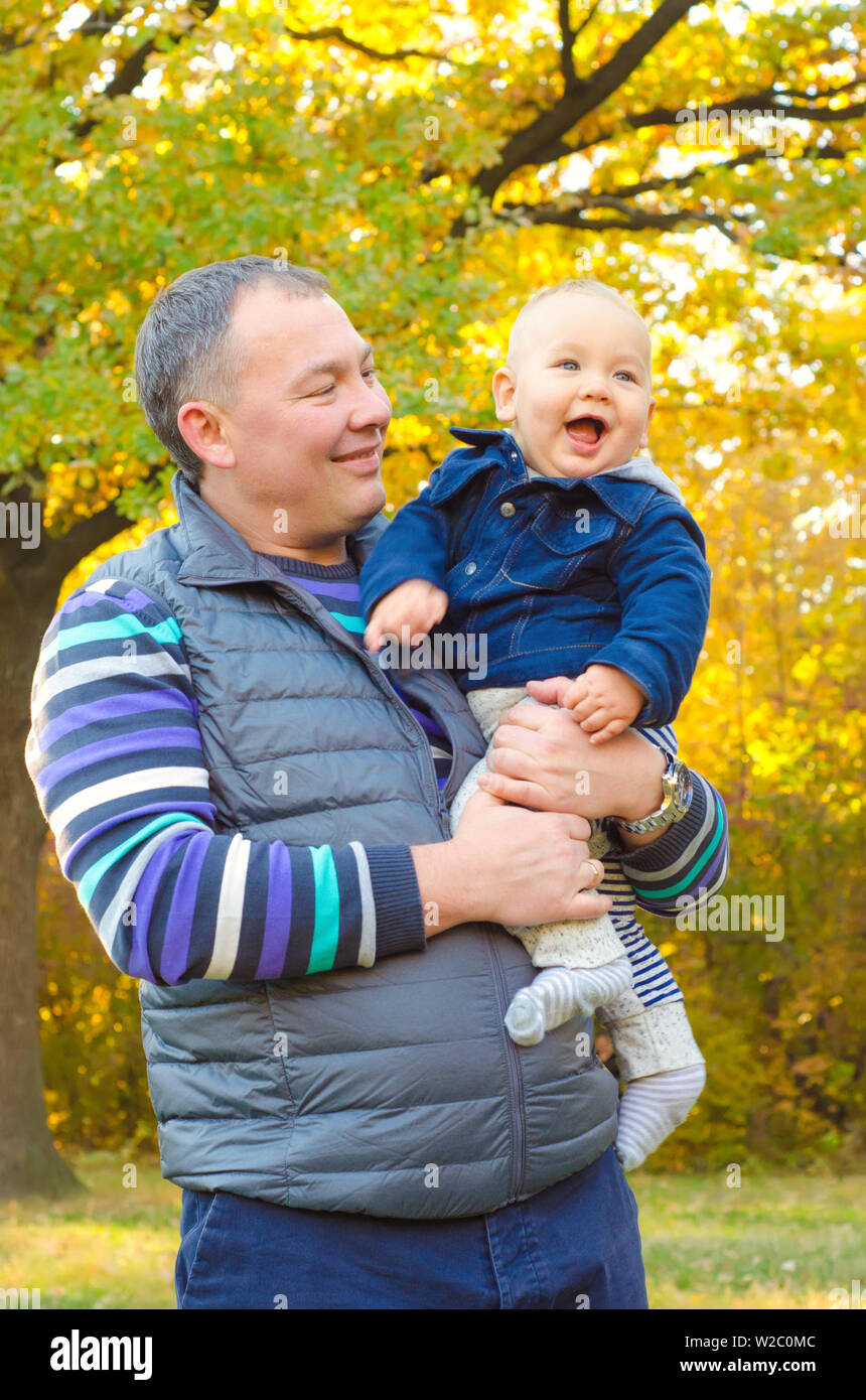 Father kid park hi-res stock photography and images - Alamy