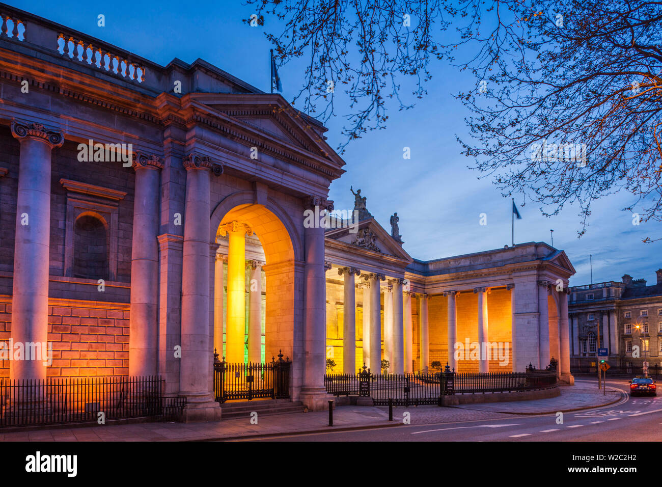 Bank of ireland hi-res stock photography and images - Alamy