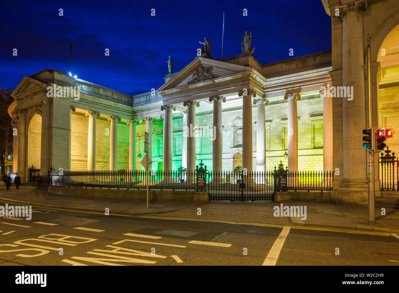 Ireland, Dublin, Bank of Ireland, exterior, dawn Stock Photo - Alamy