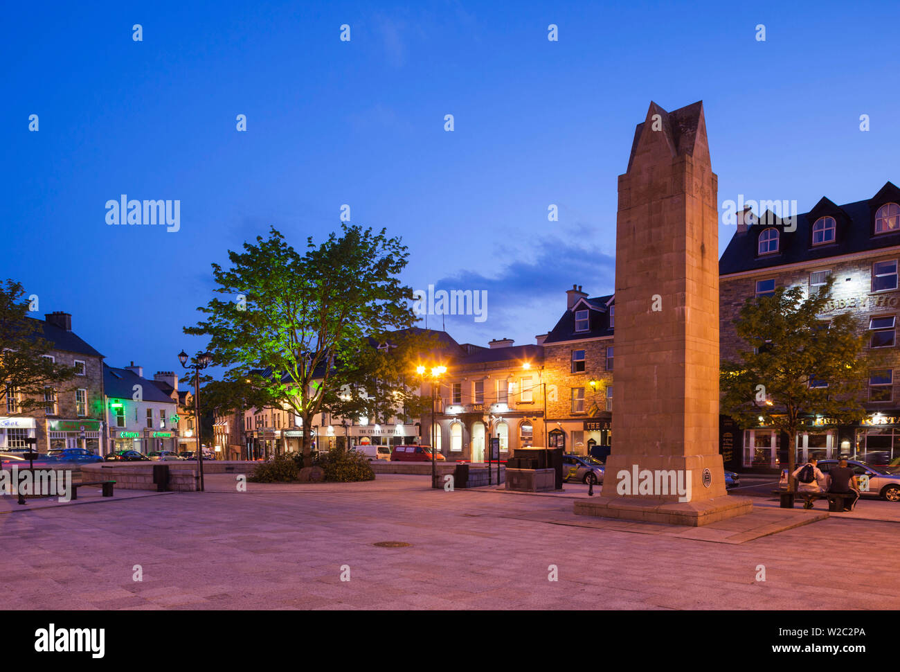 Ireland, County Donegal, Donegal Town, Diamond Square, Diamond Obelisk ...