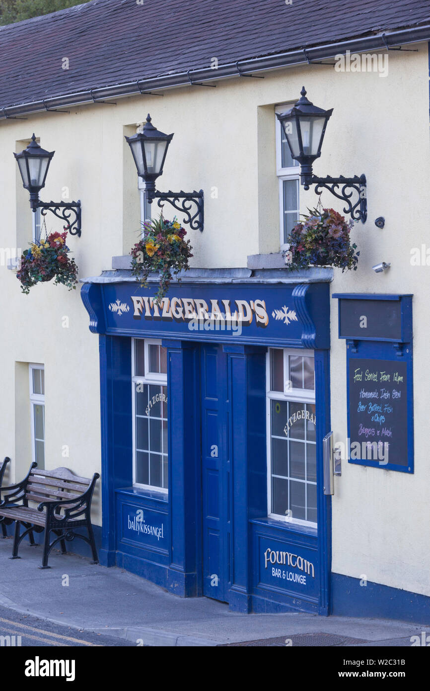 Ireland, County Wicklow, Avoca, Fitzgerald's Pub, played leading role ...