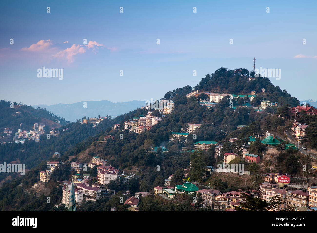 Shimla skyline hi-res stock photography and images - Alamy