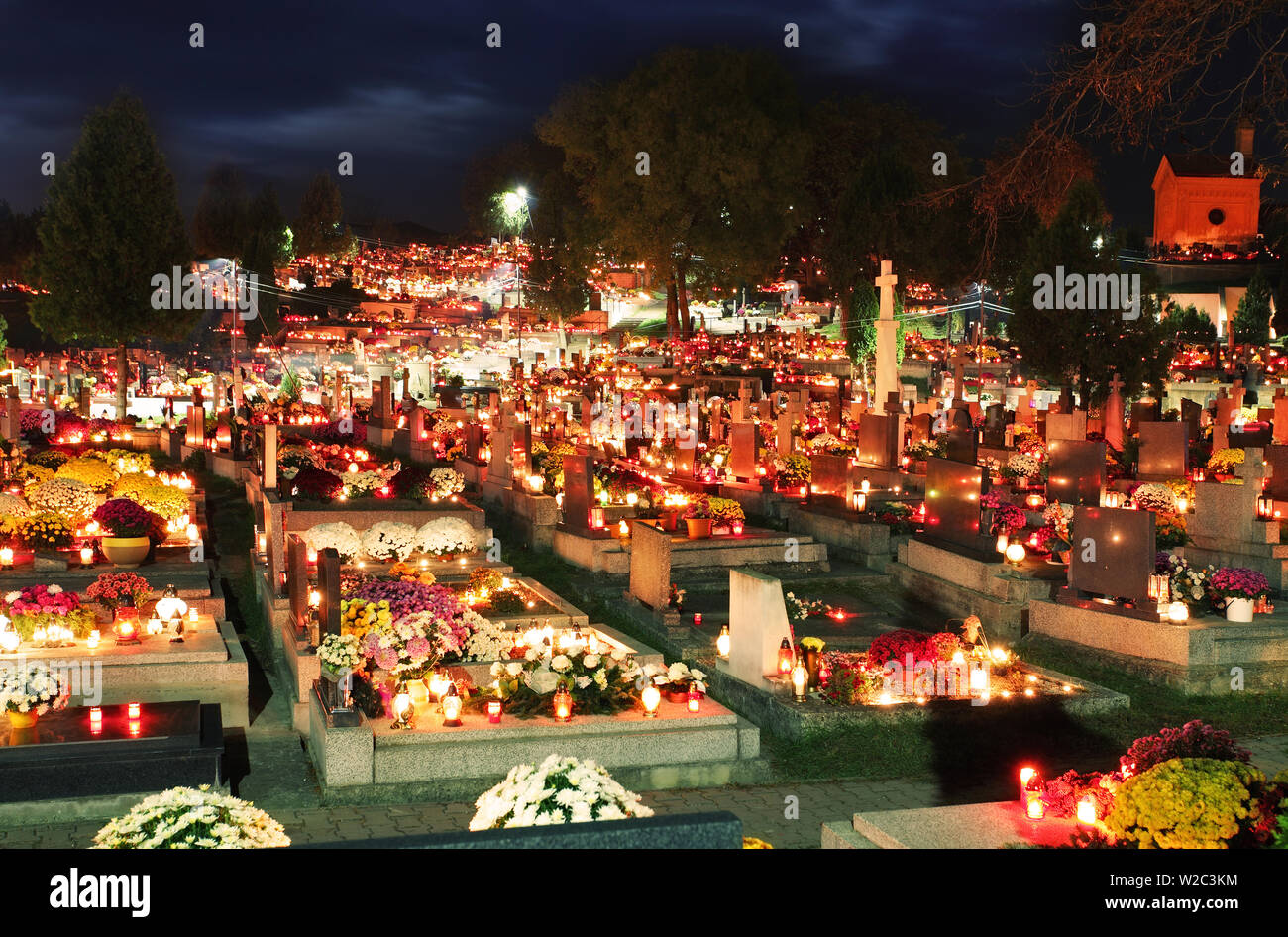 Cemetery graveyard night hi-res stock photography and images - Alamy