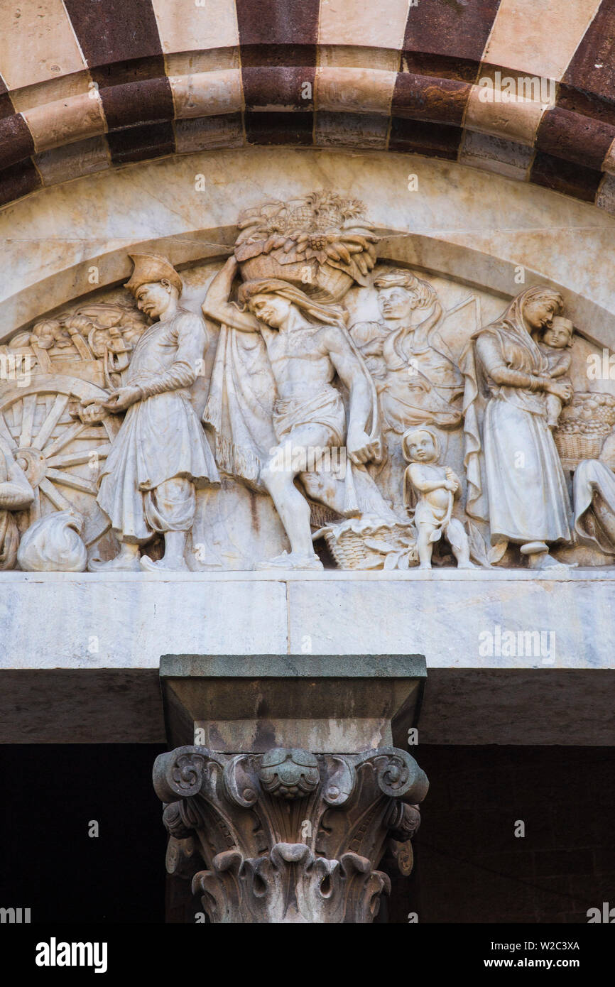 India, Maharashtra, Mumbai, Crawford market, built in the days of the ...