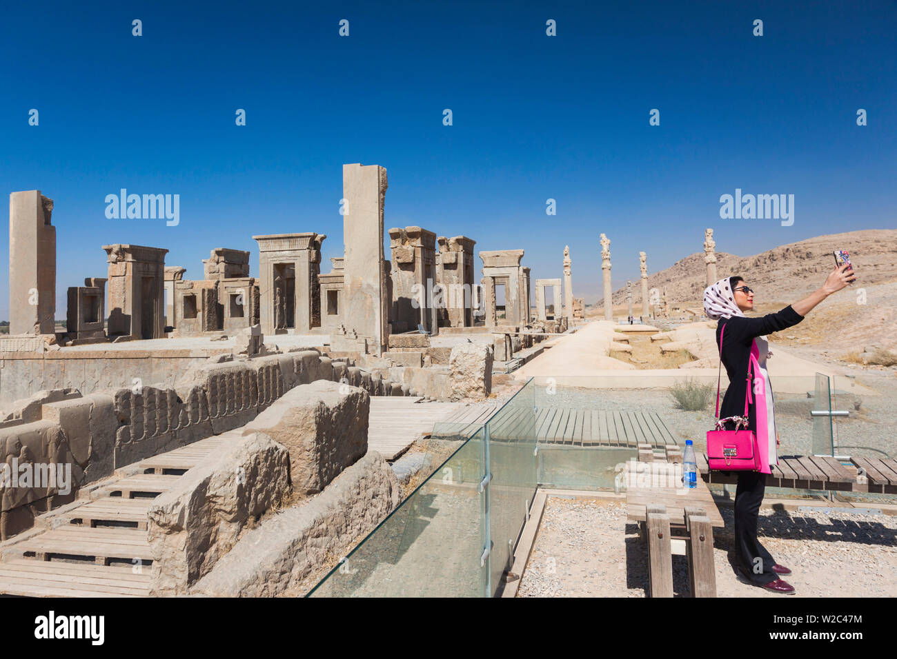 Apadana hi-res stock photography and images - Alamy