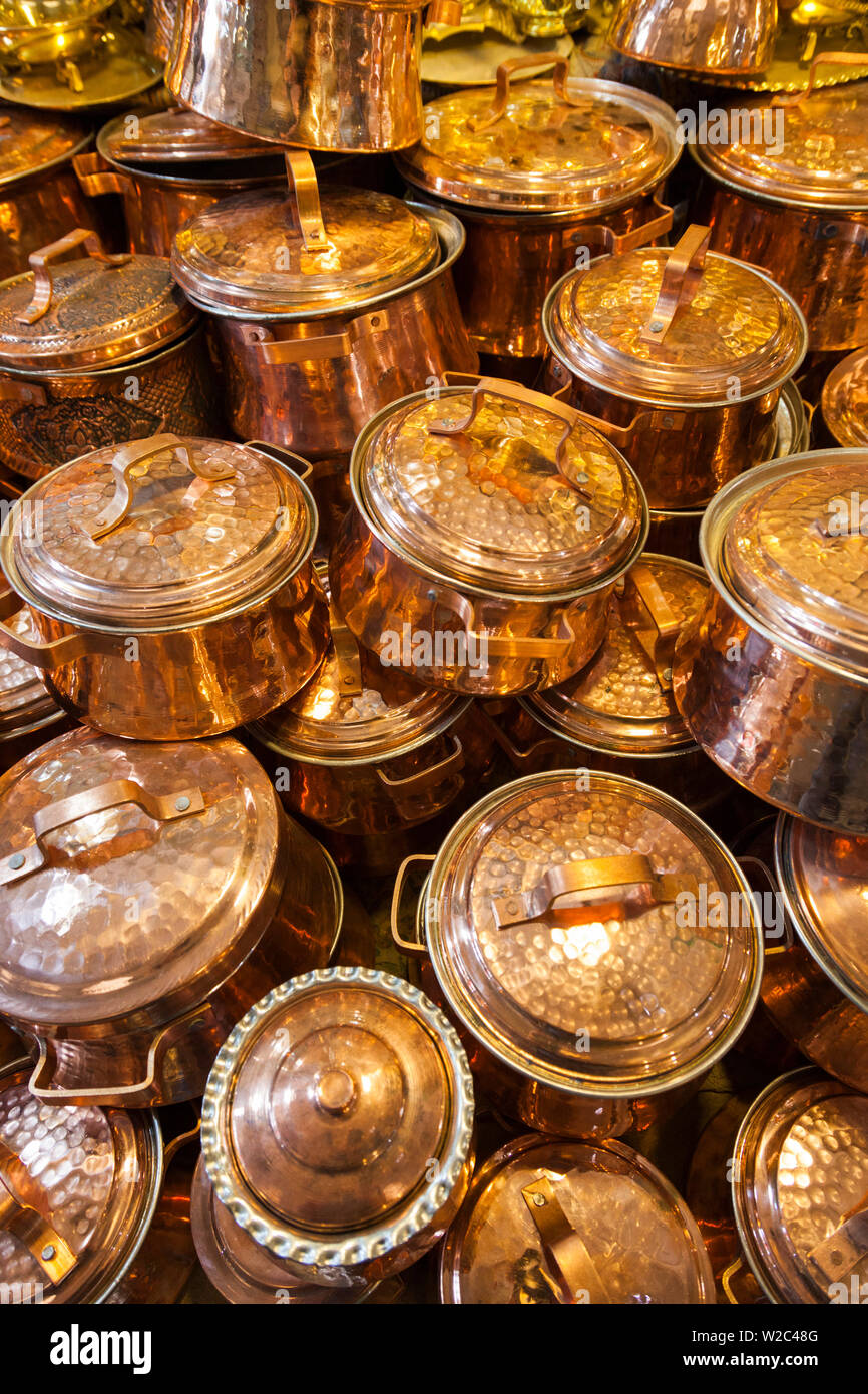 Iran, Central Iran, Esfahan, Bazar-e Bozorg market, copper pots Stock ...