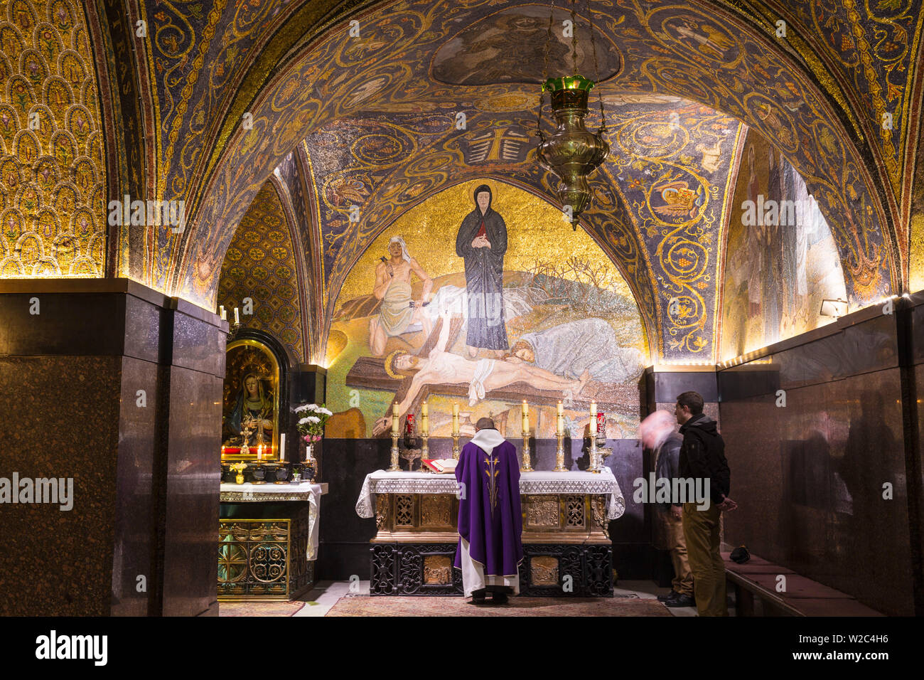 Mural painting jesus resurrection hi-res stock photography and images ...