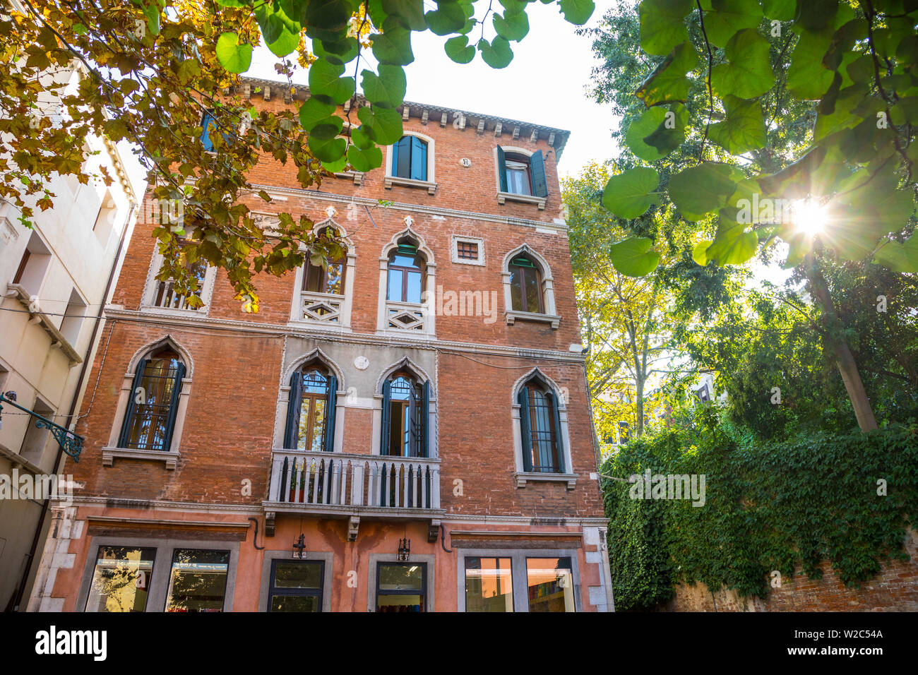 Venetian house hi-res stock photography and images - Alamy