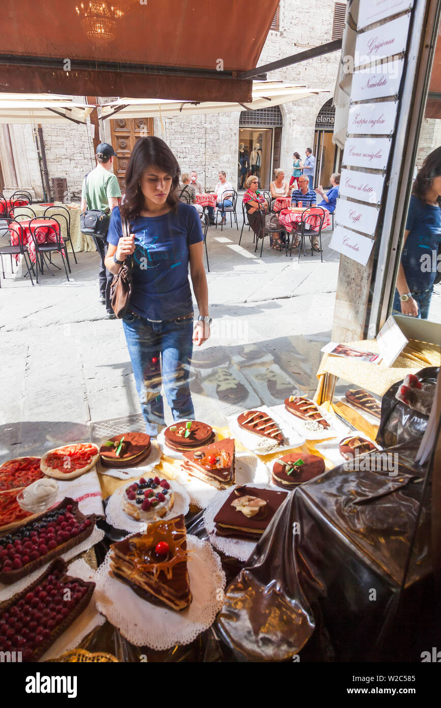 Pasticceria Sandri, opened in 1860 it is the oldest cake shop in ...