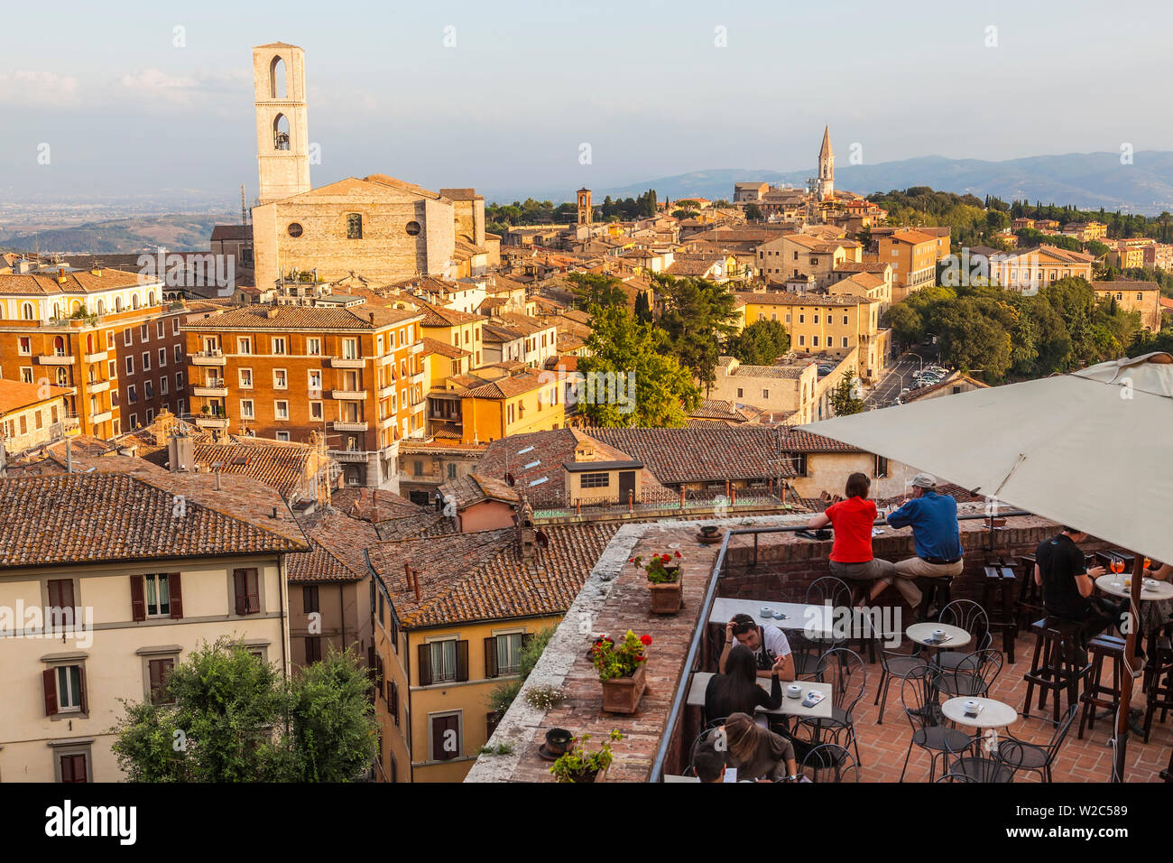 Towns of italy hi-res stock photography and images - Alamy
