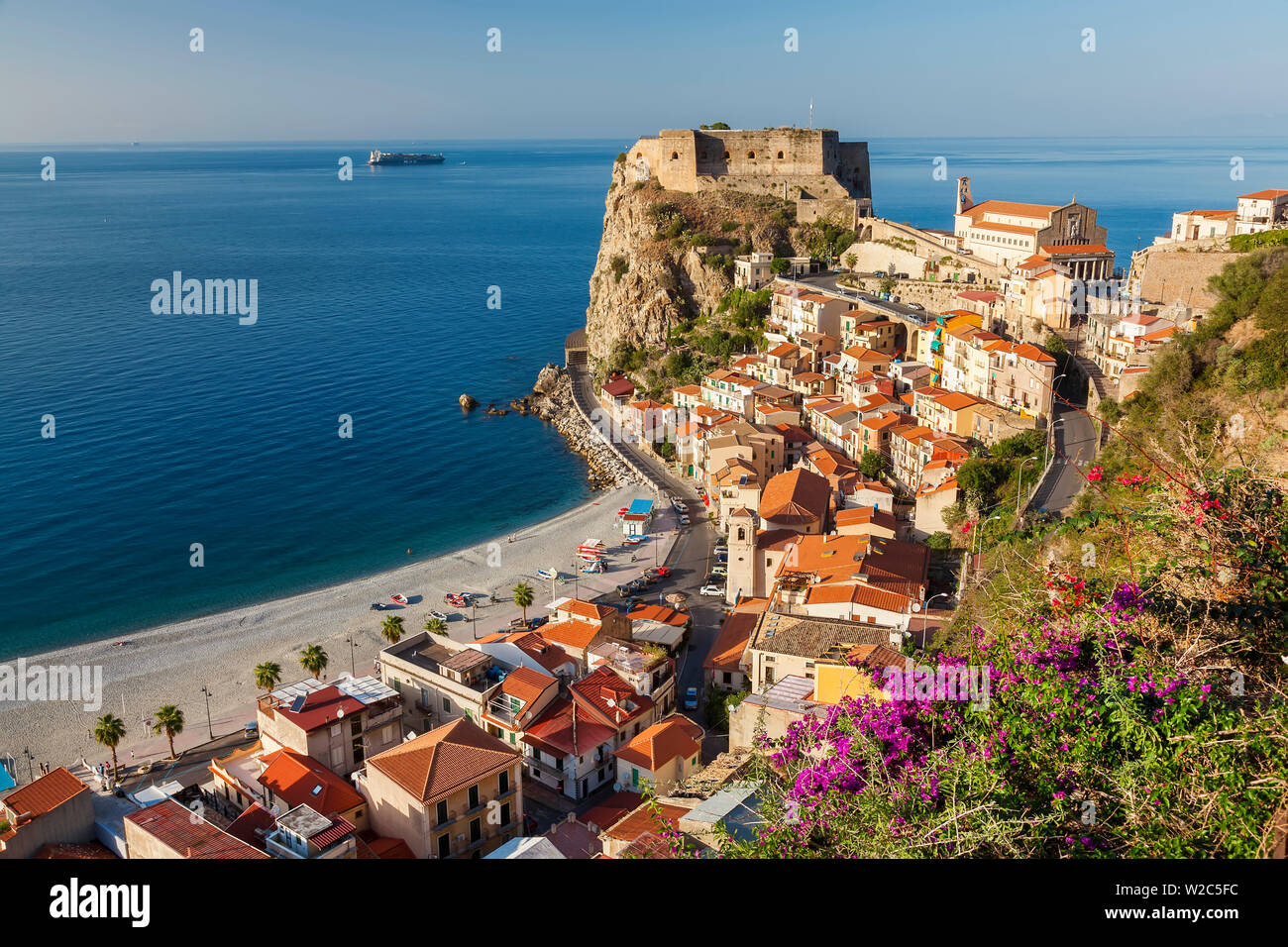 Calabria italy town hi-res stock photography and images - Alamy