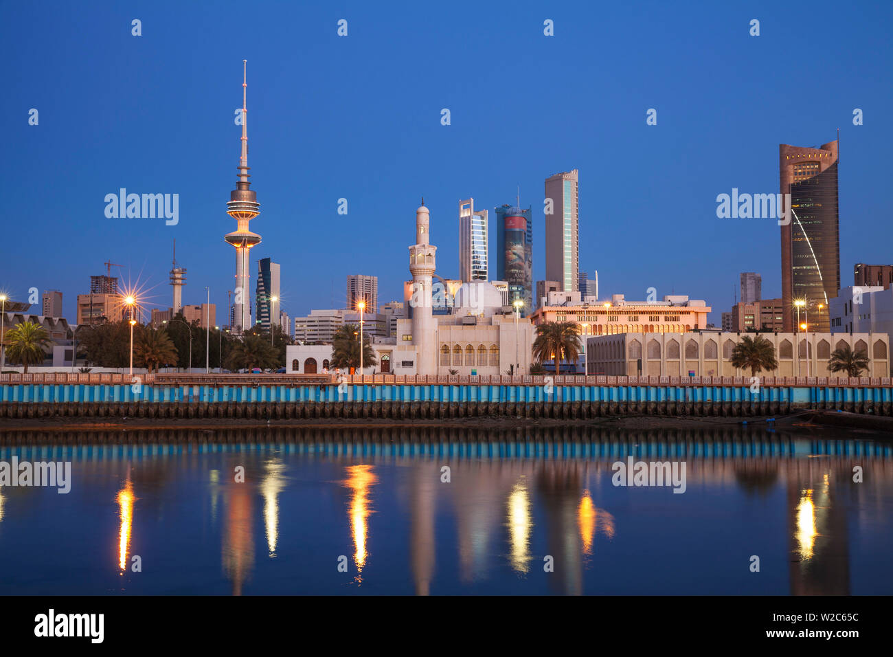 Kuwait Skylines High Resolution Stock Photography and Images - Alamy