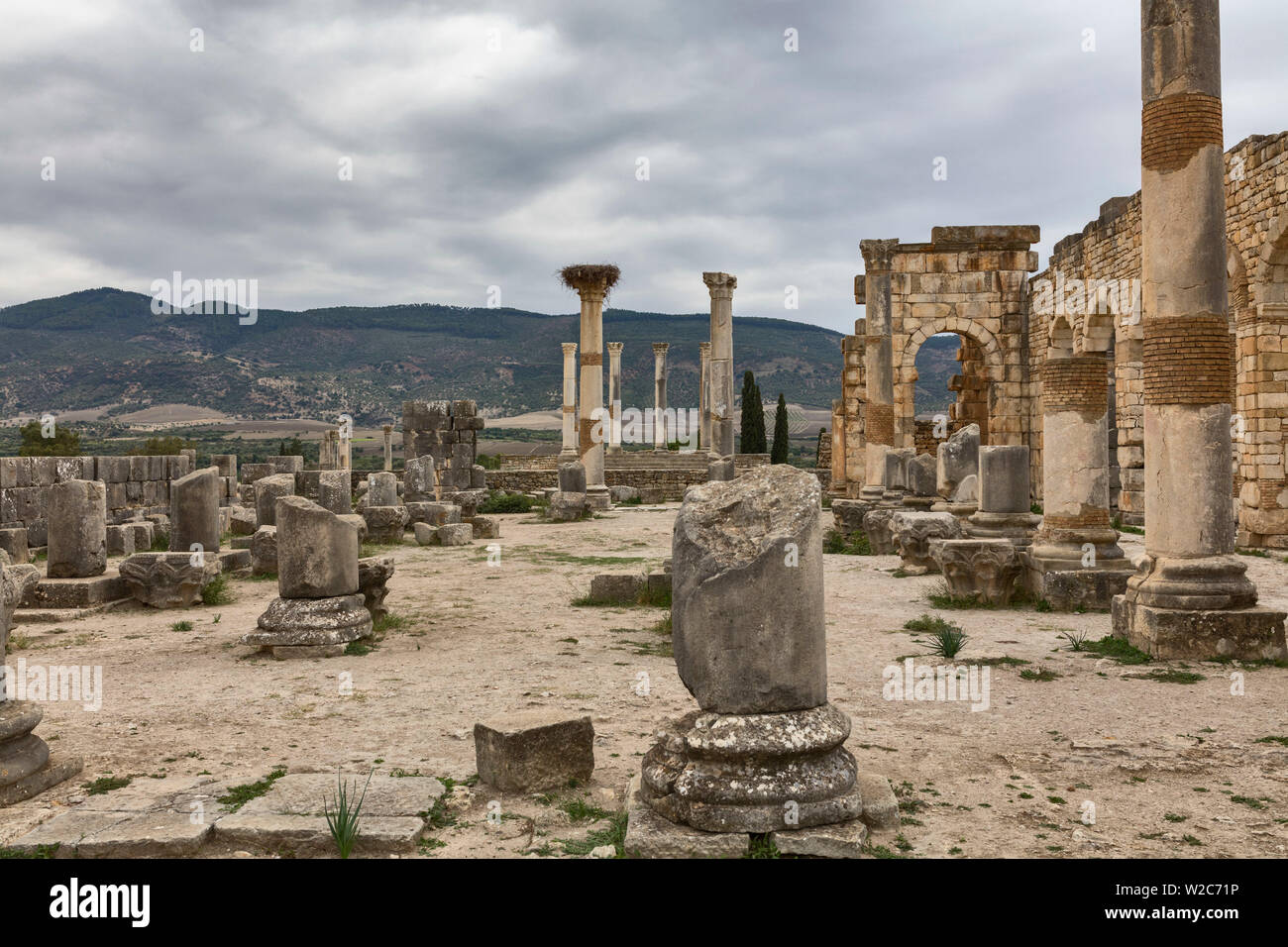 Ruin of roman architecture hi-res stock photography and images - Alamy
