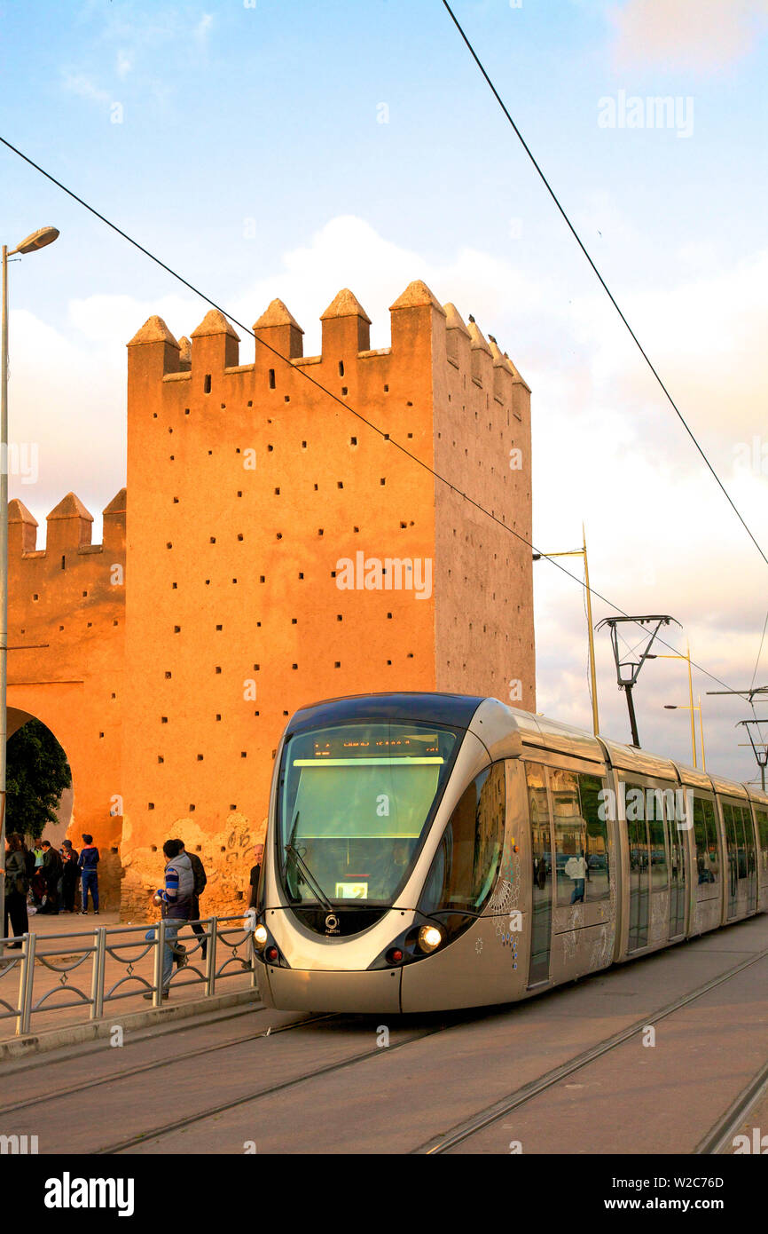 Public transport africa hi-res stock photography and images - Alamy