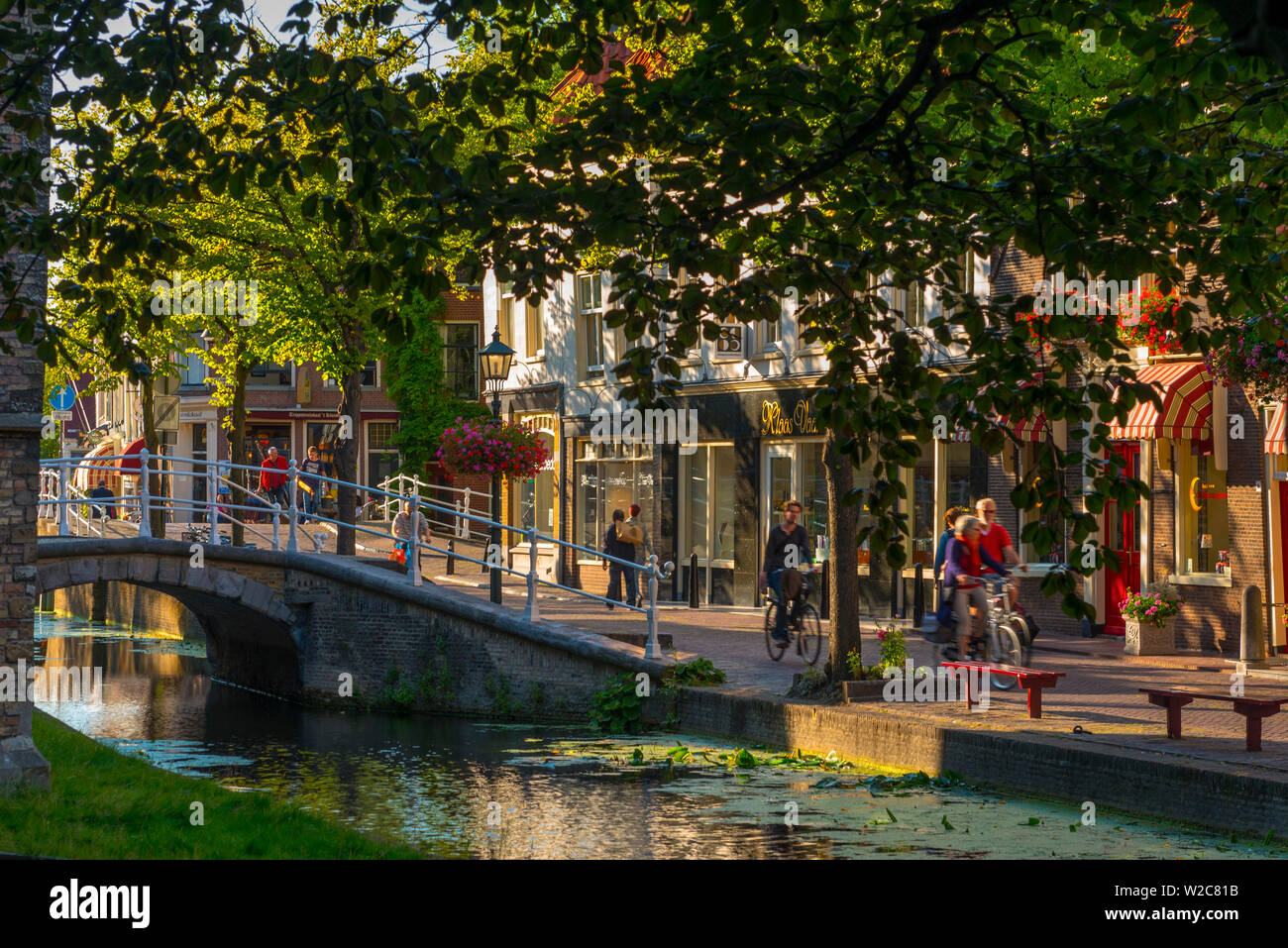 Delft hi-res stock photography and images - Alamy