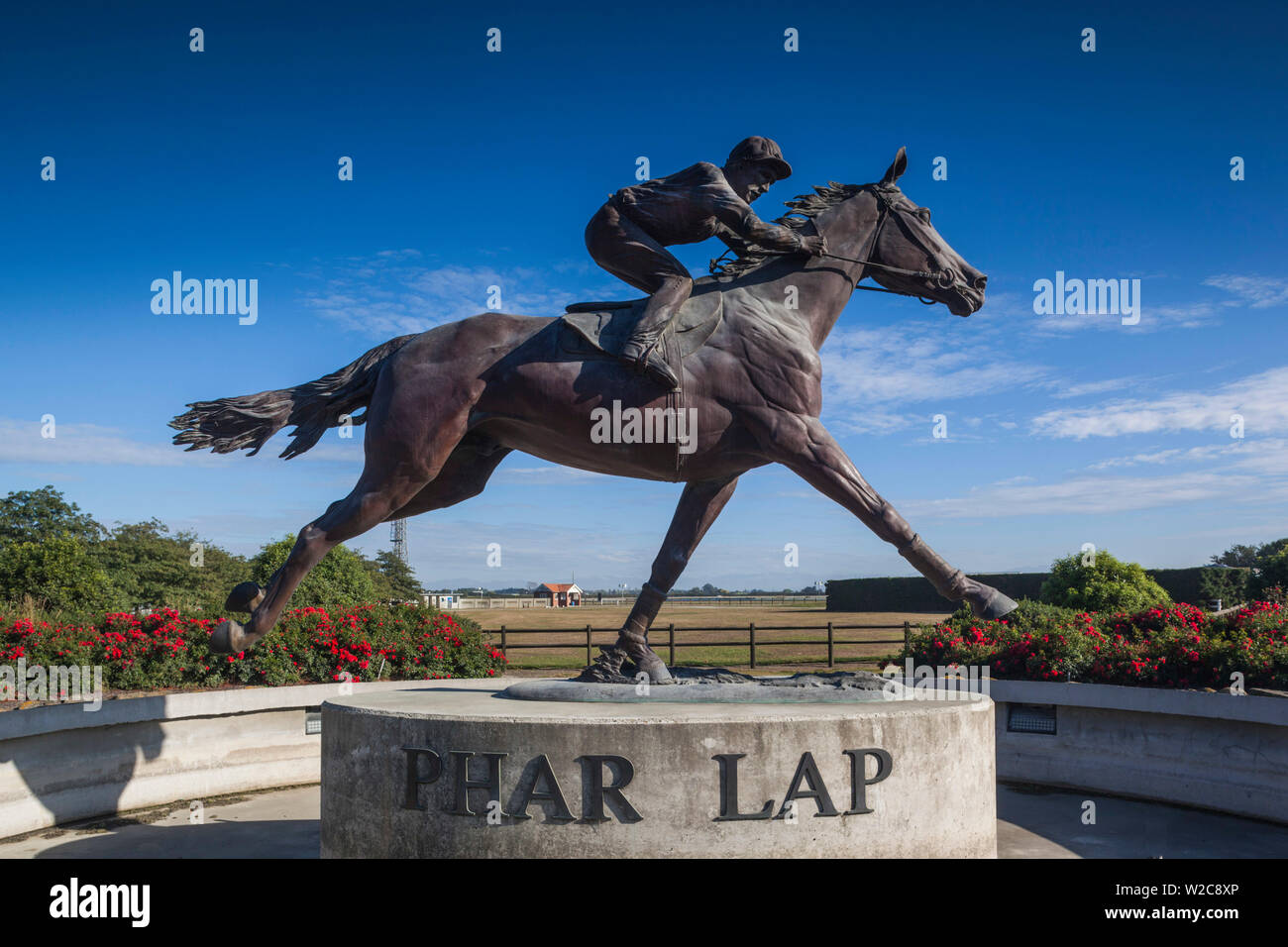 New Zealand, South Island, Canterbury, Timaru, statue of Phar Lap ...