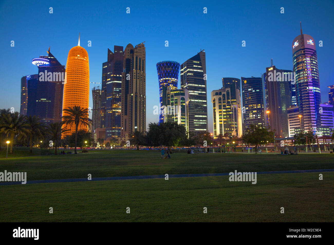 Qatar, Doha, Sheraton Park and West Bay buildings Stock Photo - Alamy