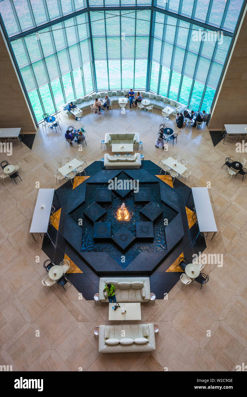 Interior of the museum of islamic art hi-res stock photography and ...