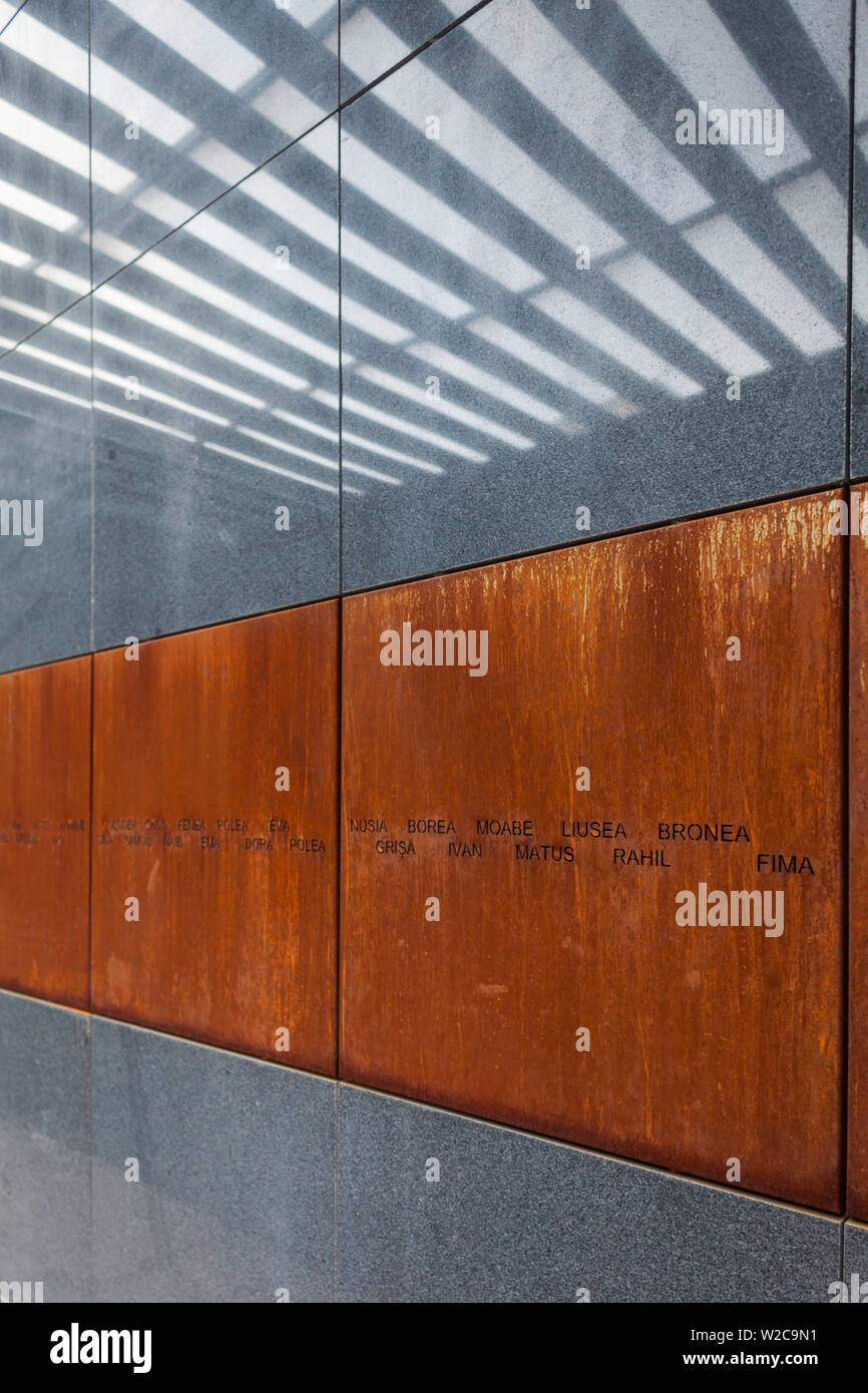 Memorial structures hi-res stock photography and images - Alamy