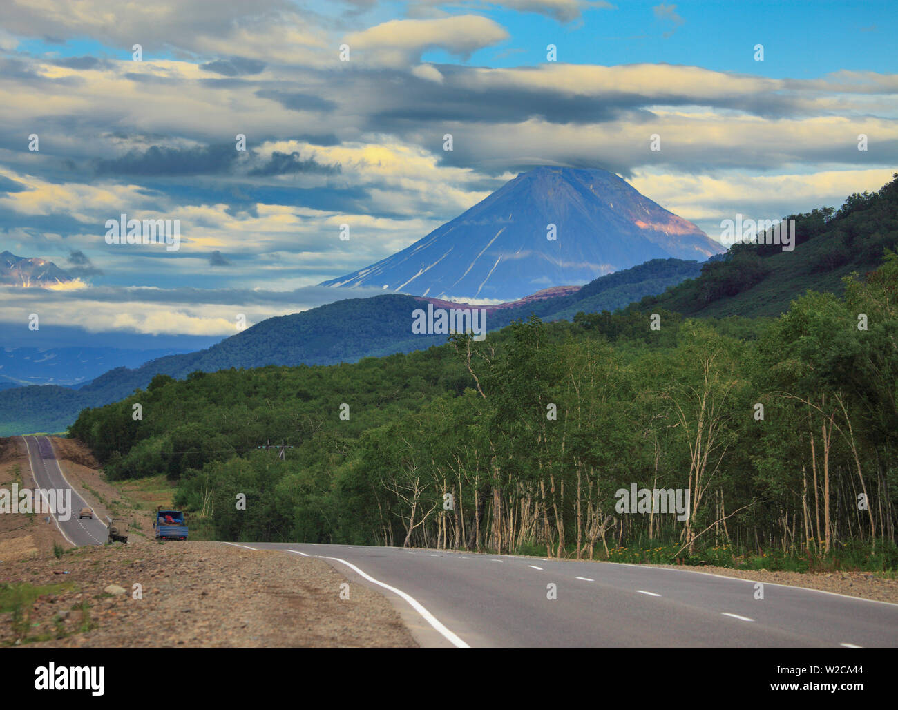 Koryaksky volcano (Koryakskaya Sopka), Kamchatka Peninsula, Russia ...