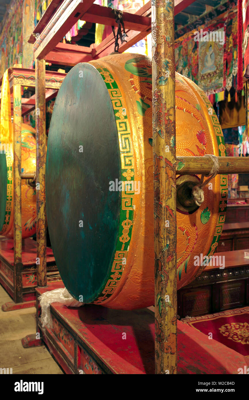 Tibetan gompa interior hi-res stock photography and images - Alamy