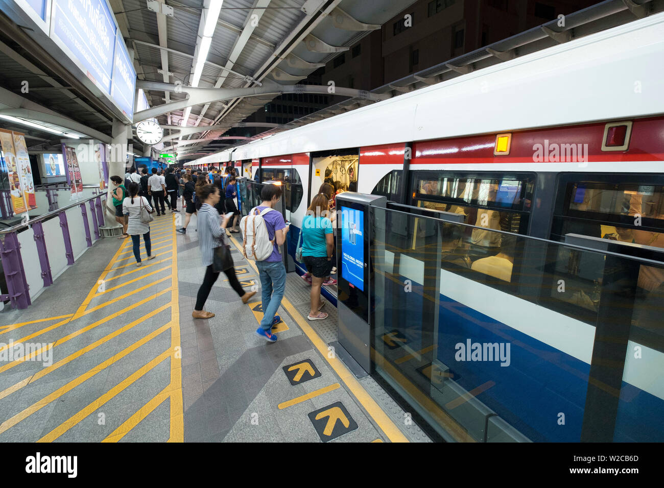 Bts station bangkok thailand hi-res stock photography and images - Alamy