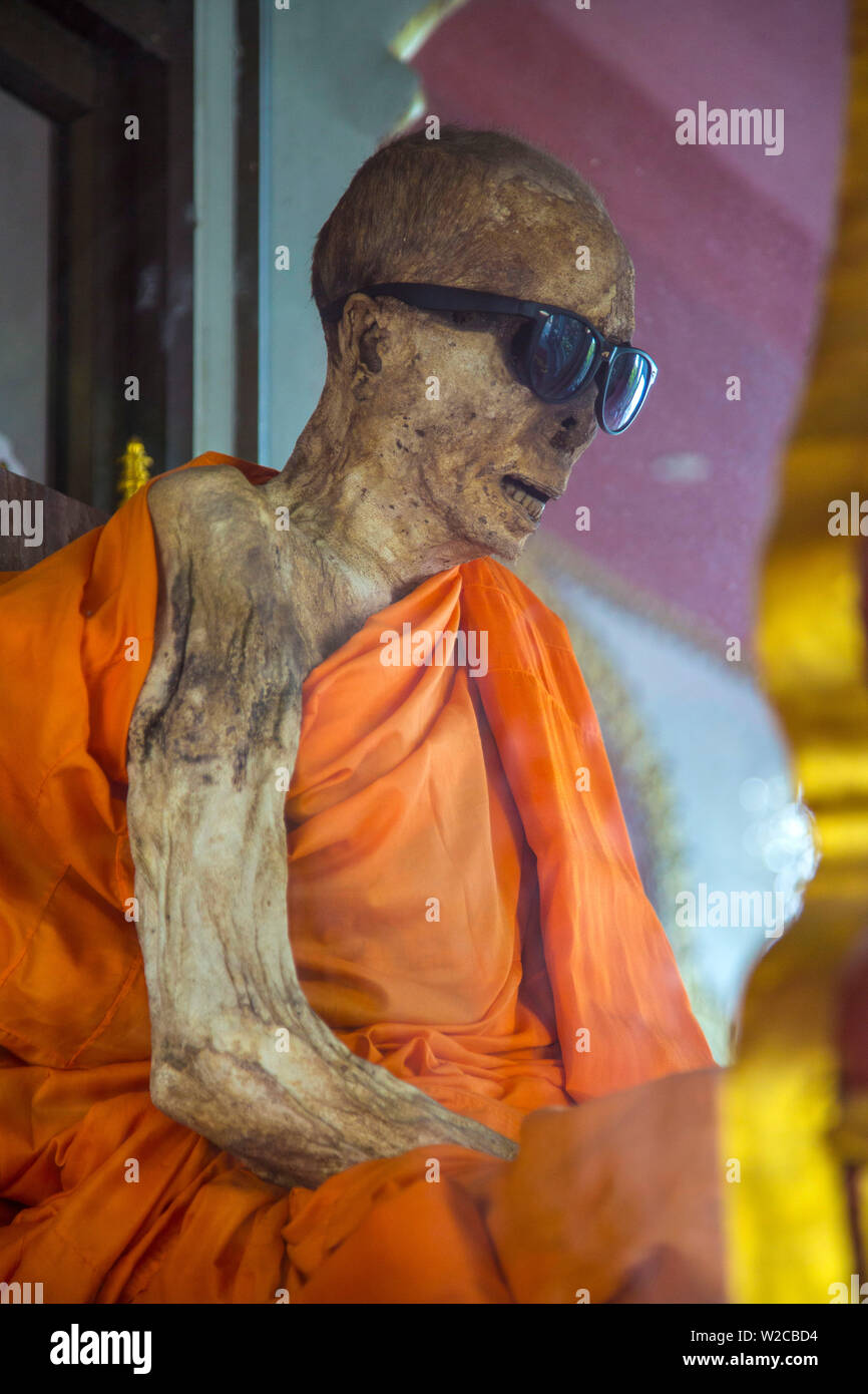 Mummified monk at Wat Khunaram, Koh Samui, Thailand Stock Photo - Alamy
