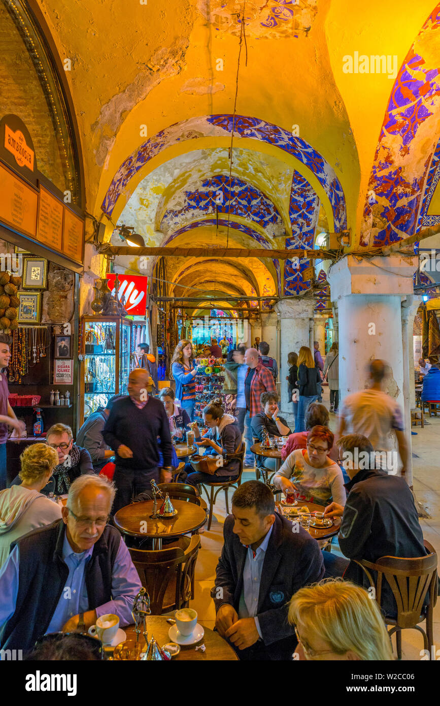 Souk souks bazaar bazaars hi-res stock photography and images - Alamy