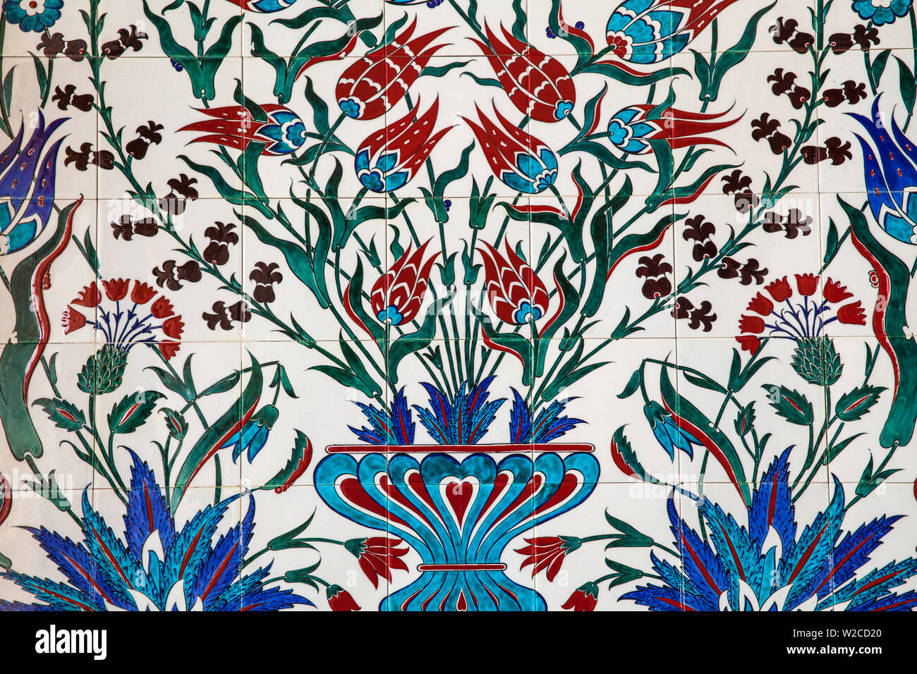 United Arab Emirates, Abu Dhabi, Sheikh Zayed Grand Mosque, Tiles with ...