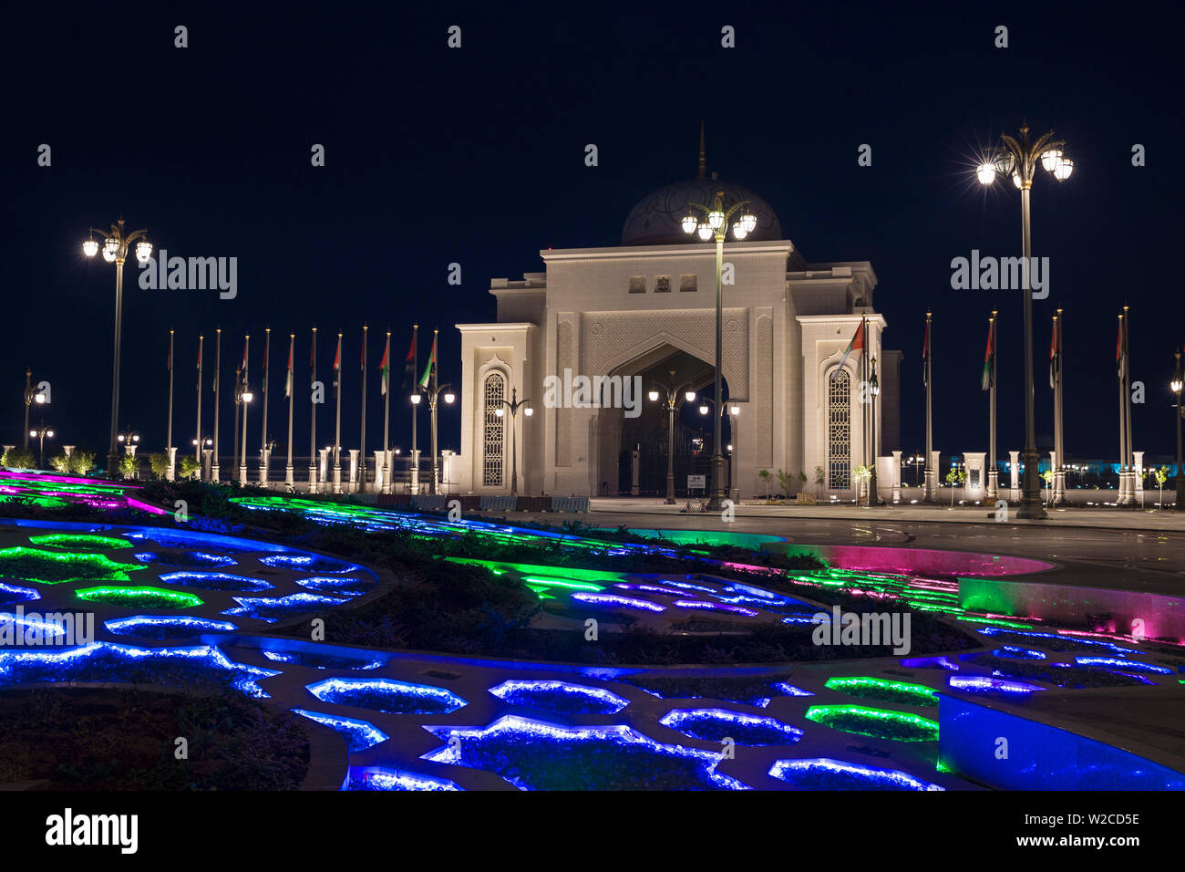 Abu Dhabi Presidential Palace Evening High Resolution Stock Photography ...