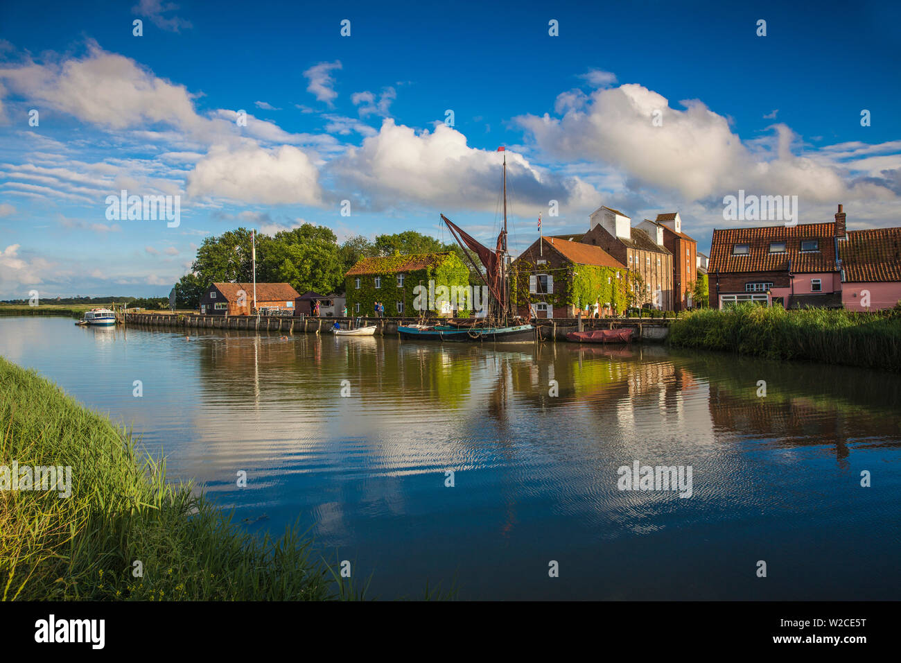 Snape maltings suffolk uk hi-res stock photography and images - Alamy