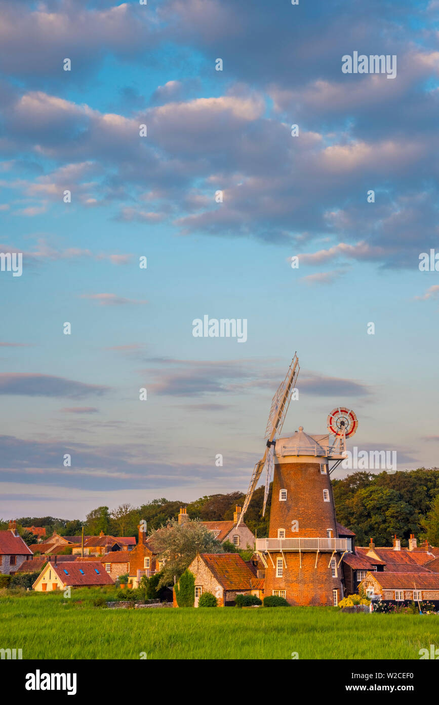 Cley next to the sea hi-res stock photography and images - Alamy