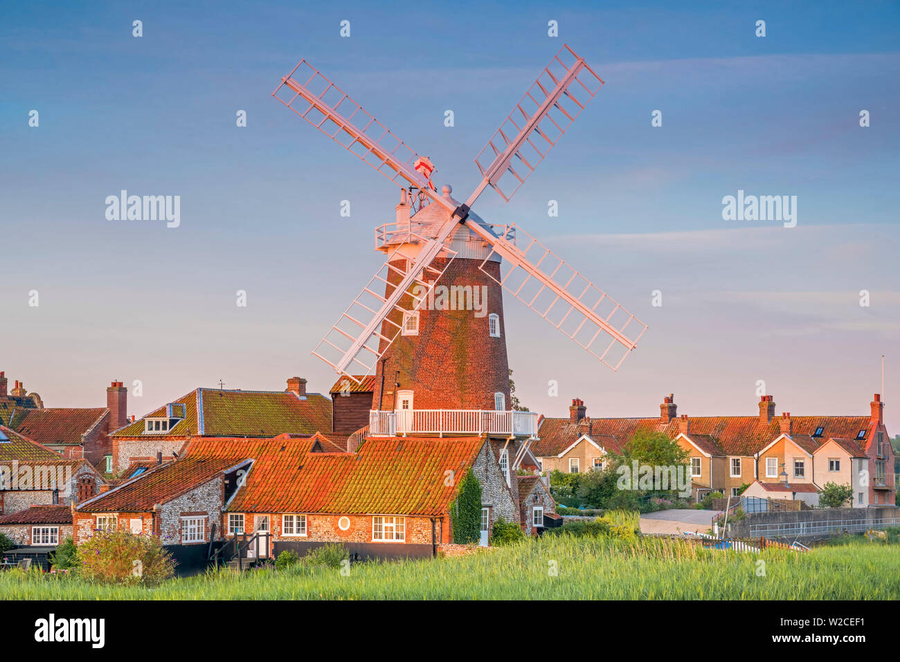 UK, England, Norfolk, North Norfolk, Cley-next-the-Sea, Cley Windmill ...