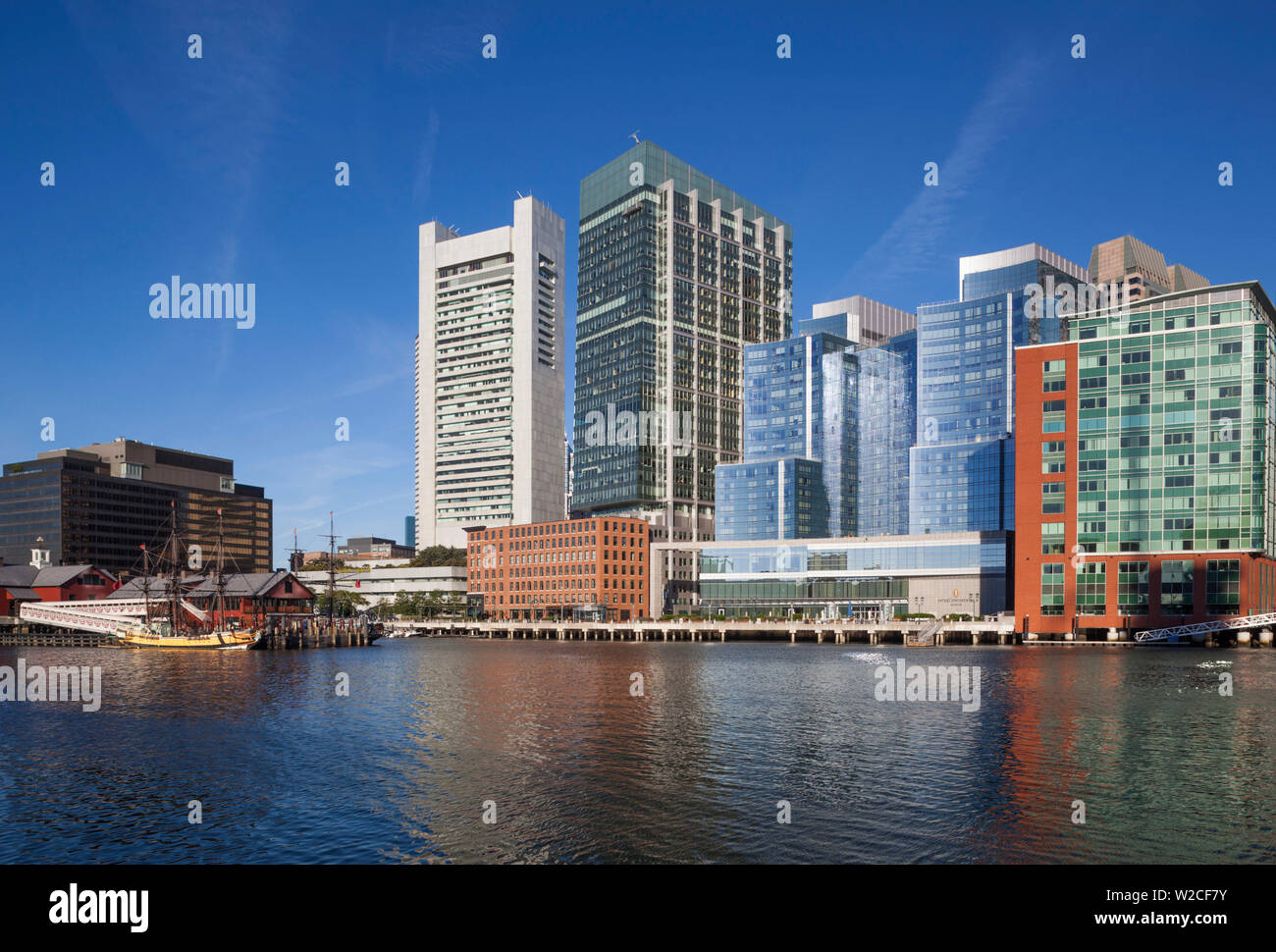 Fort point channel hi-res stock photography and images - Alamy