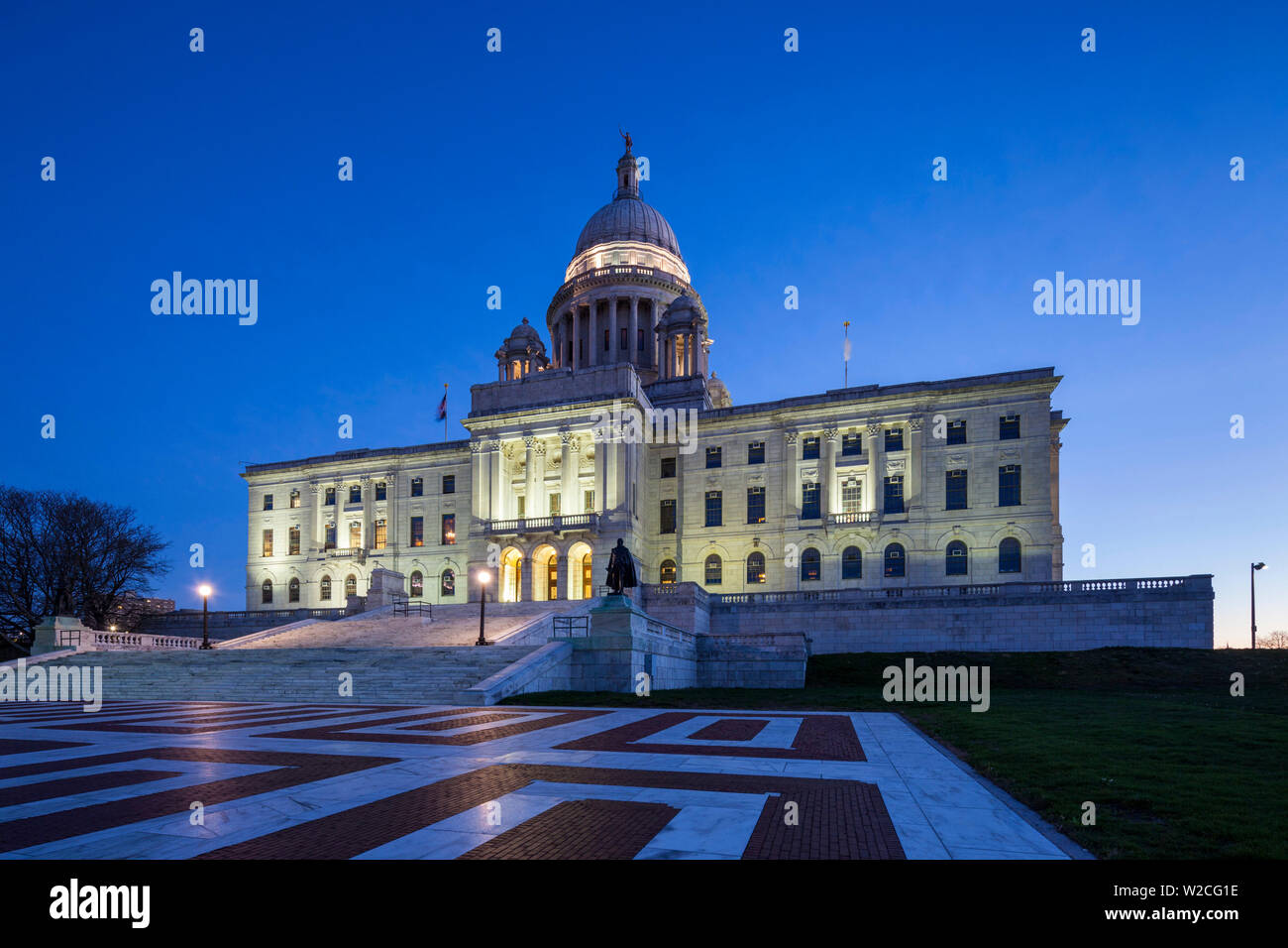 USA, Rhode Island, Providence, Rhode Island State House, exterior, dawn ...