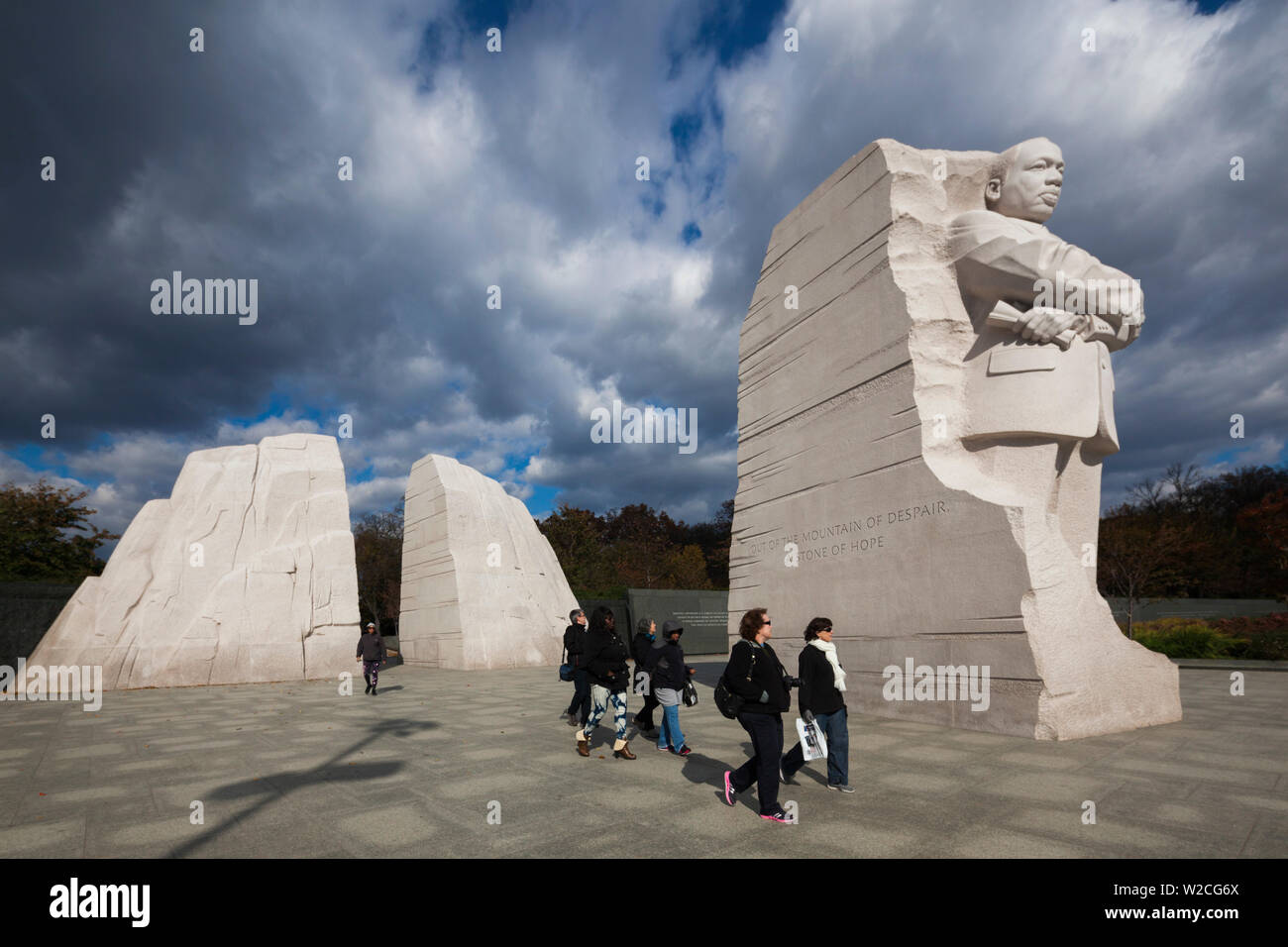 King monument hi-res stock photography and images - Alamy