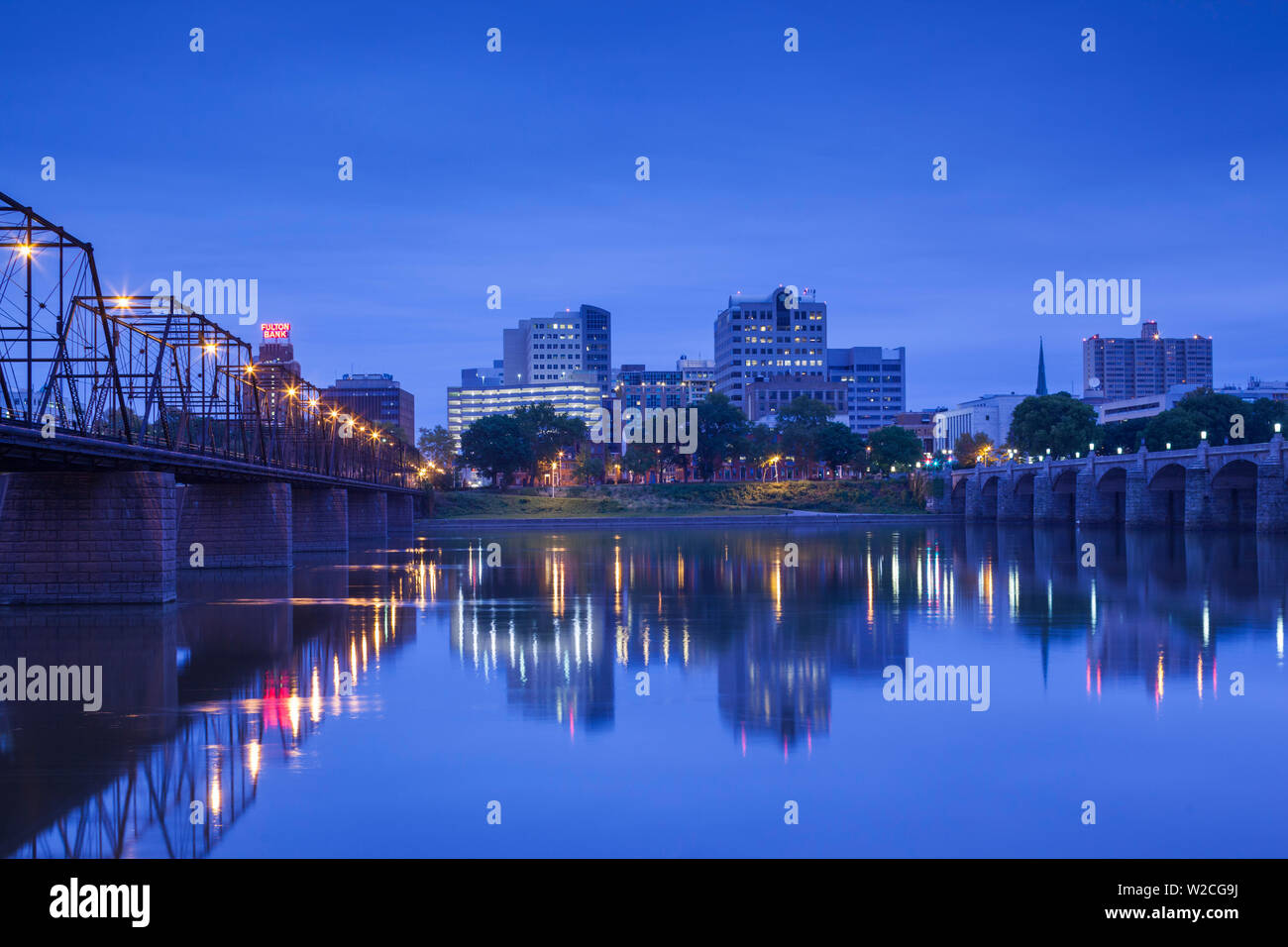 City skyline night harrisburg pennsylvania hi-res stock photography and ...