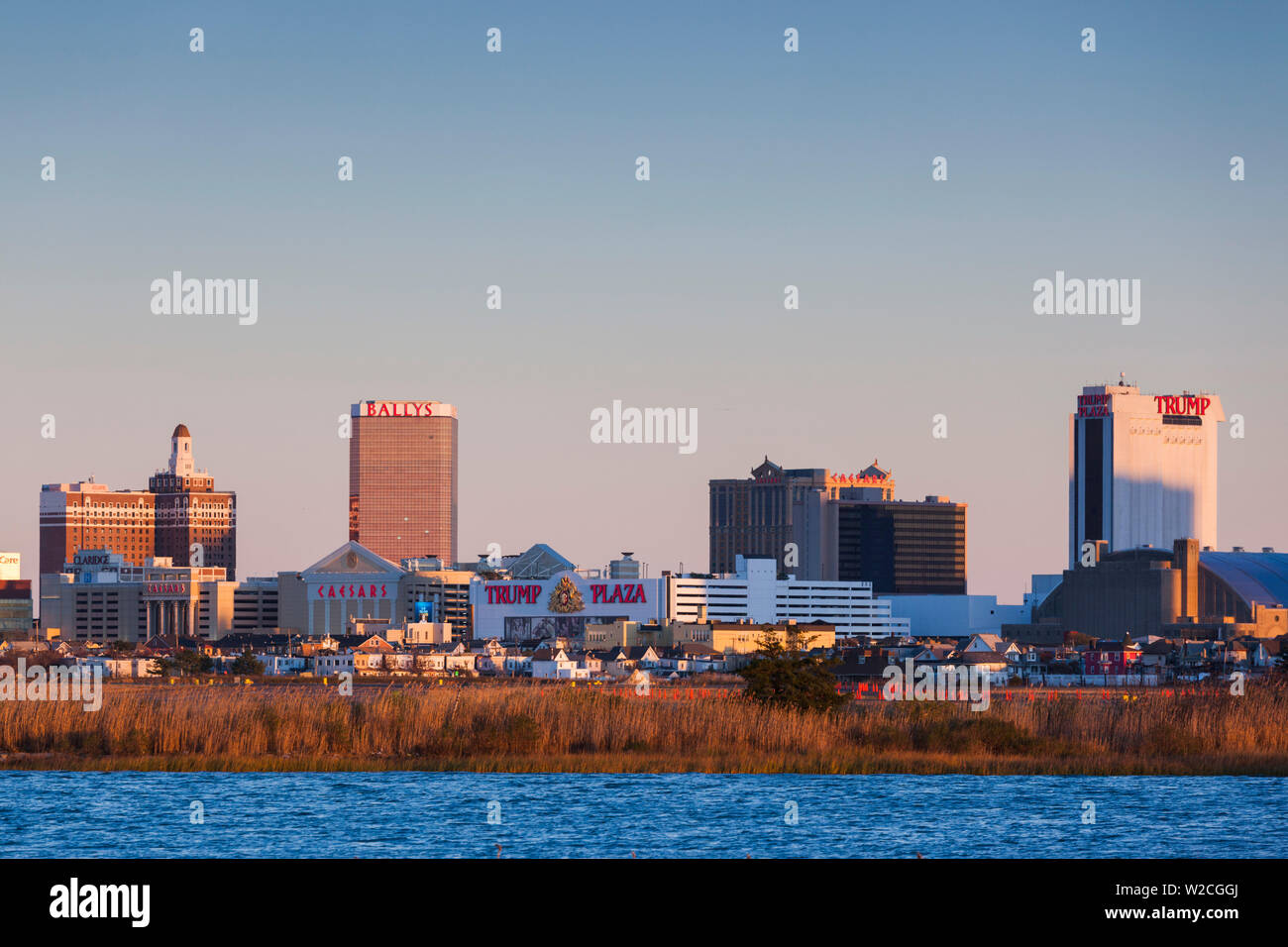 American skyline hi-res stock photography and images - Alamy