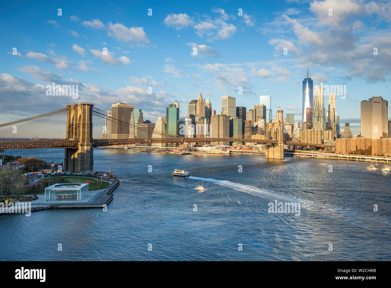 Brooklyn Bridge and Lower Manhattan/Downtown, New York City, New York ...