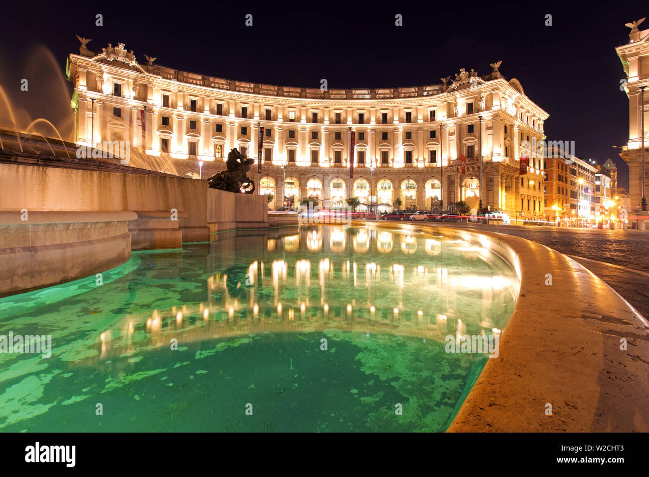 Piazza della repubblica roma hi-res stock photography and images - Alamy