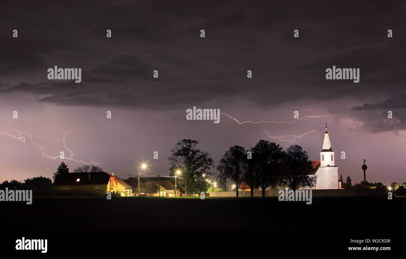 Town and lightning strike hi-res stock photography and images - Alamy